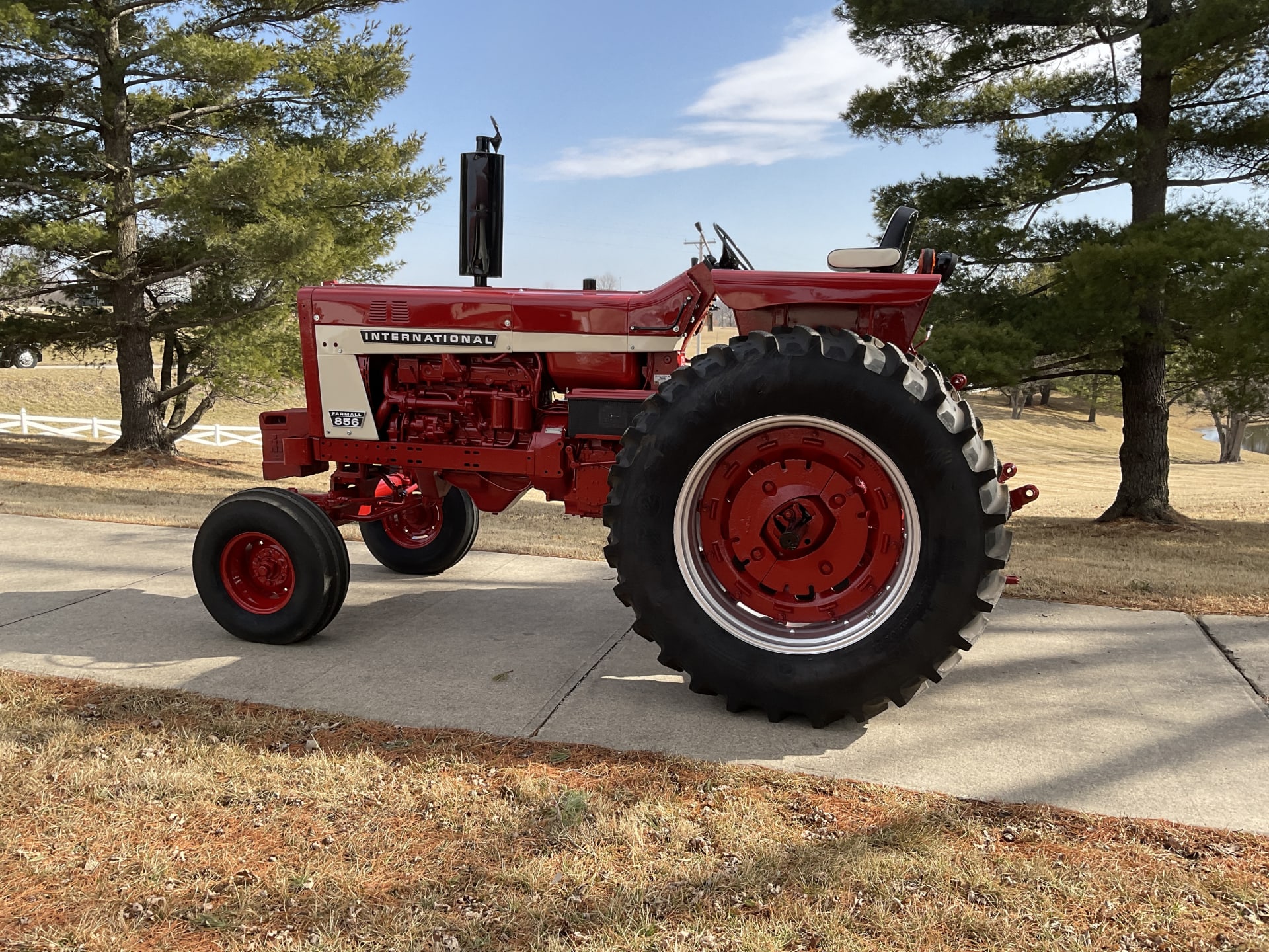 1967 International 856 Diesel at Gone Farmin' Spring Classic 2023 as ...