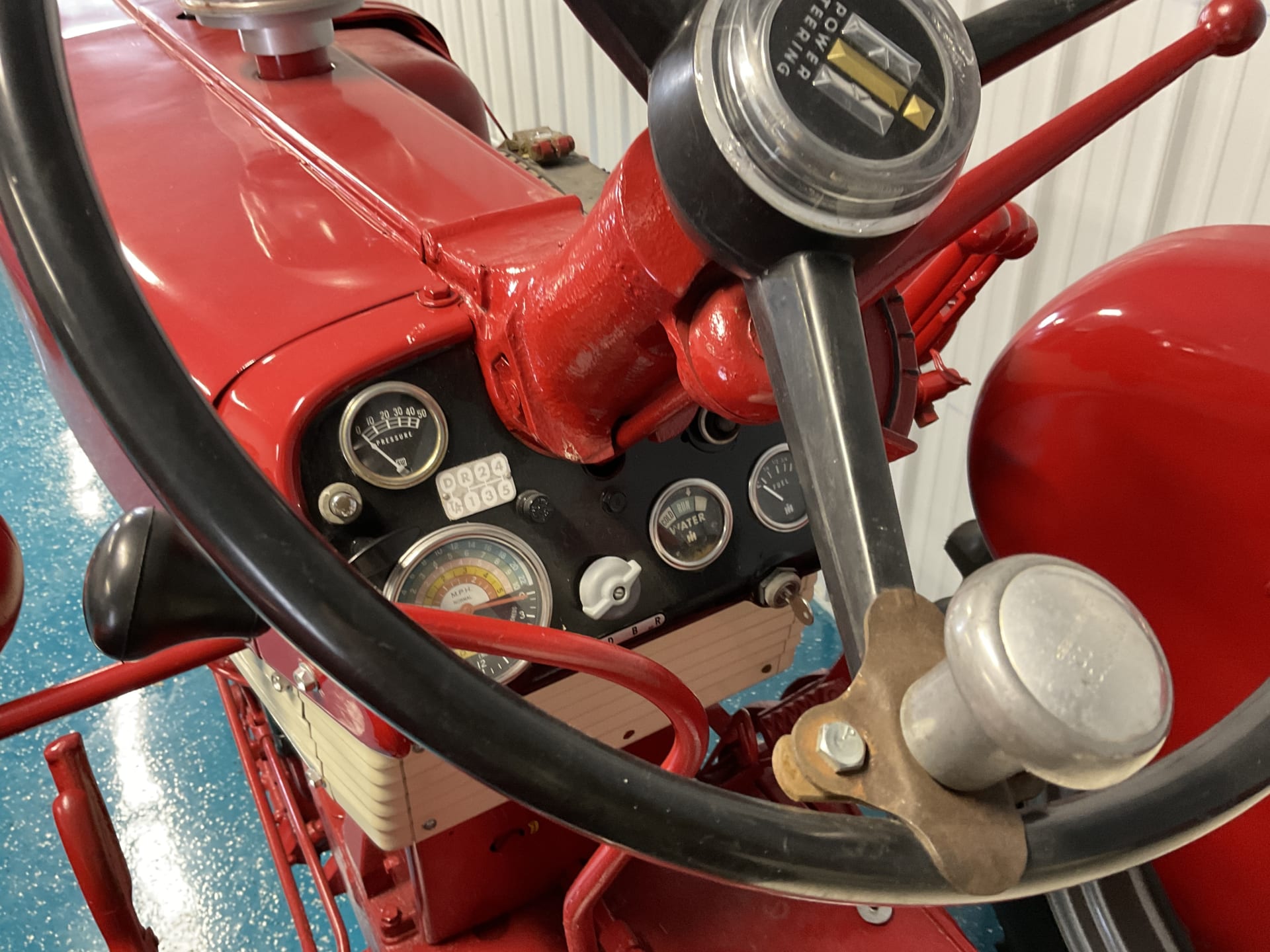 Farmall 560 at Gone Farmin' Spring Classic 2023 as F90 - Mecum Auctions