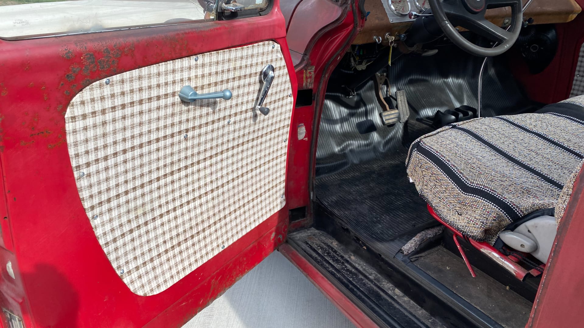 1960 International B100 Pickup at Indy 2023 as W48 - Mecum Auctions