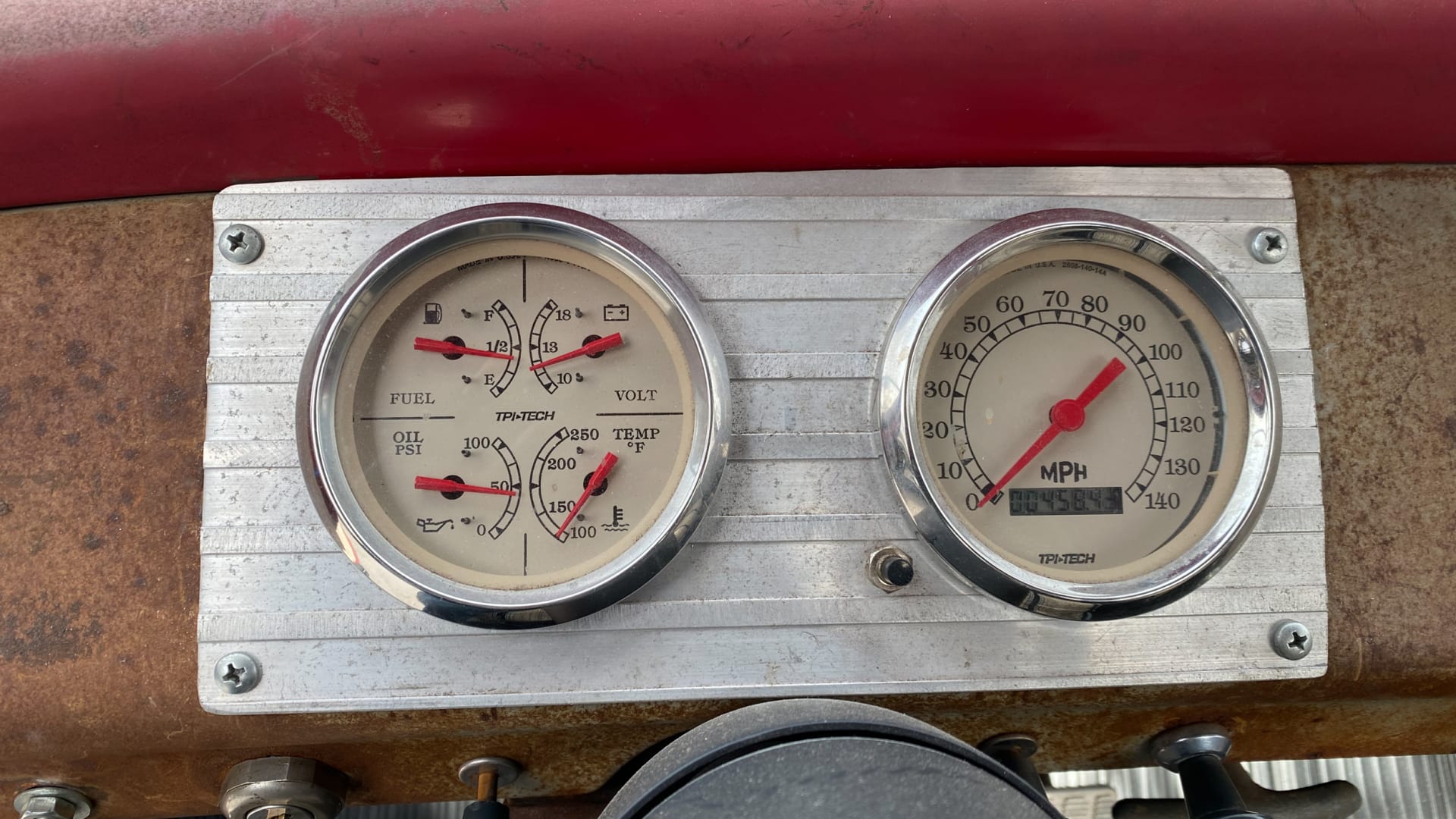 1960 International B100 Pickup at Indy 2023 as W48 - Mecum Auctions