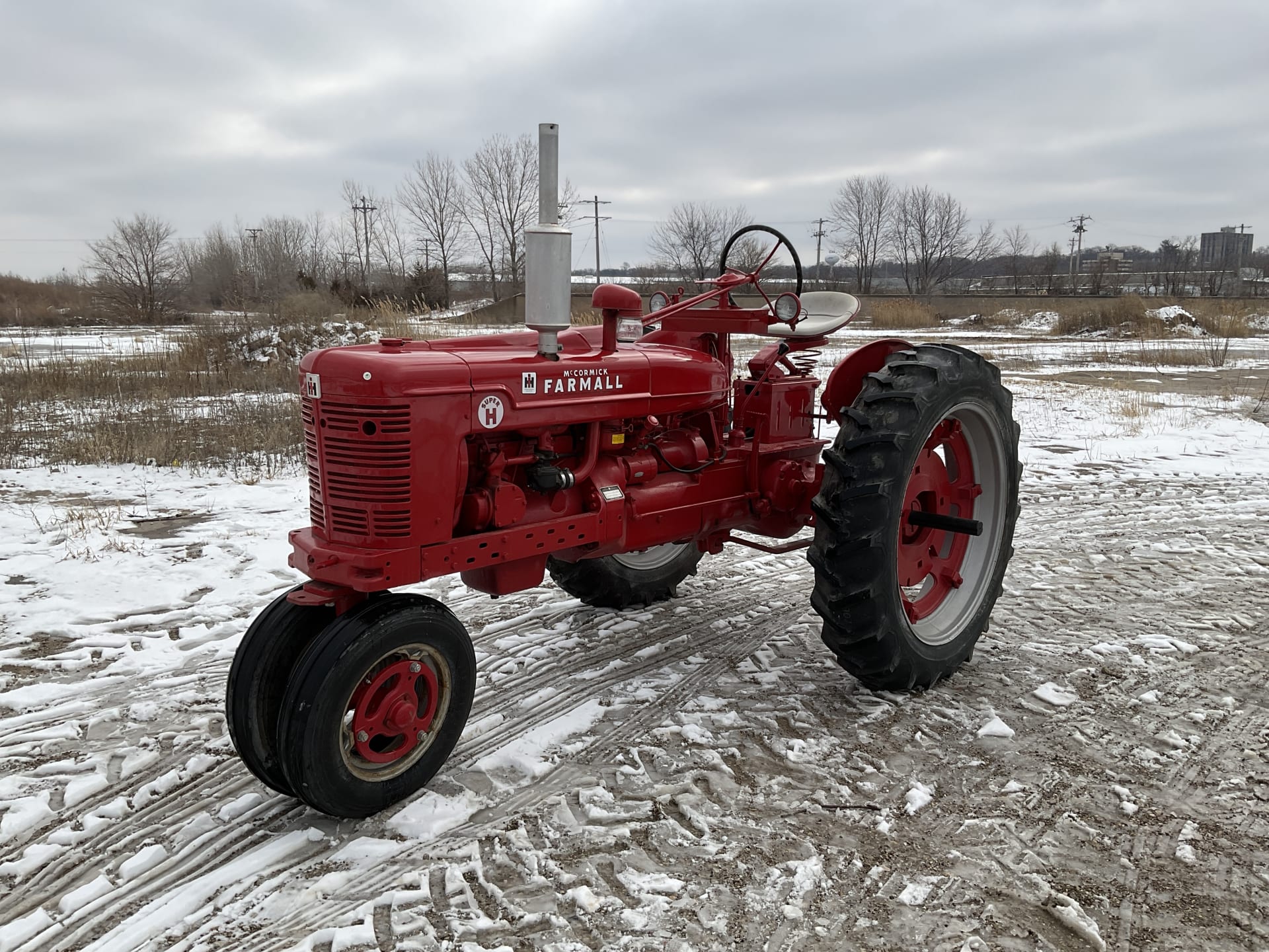 1954 Farmall Super H at Gone Farmin' Spring Classic 2023 as F210 ...