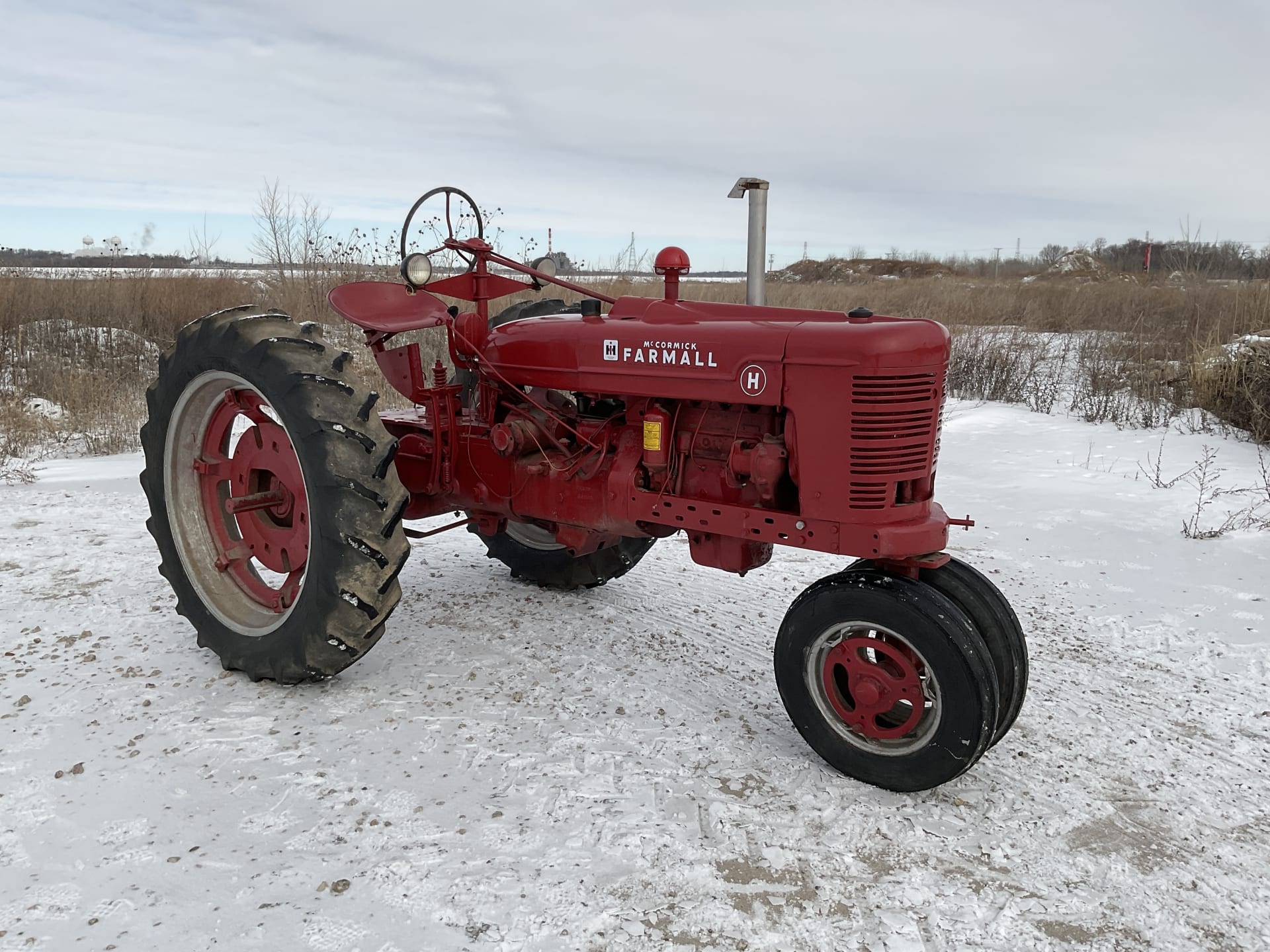 1941 Farmall H at Gone Farmin' Spring Classic 2023 as F212 - Mecum Auctions