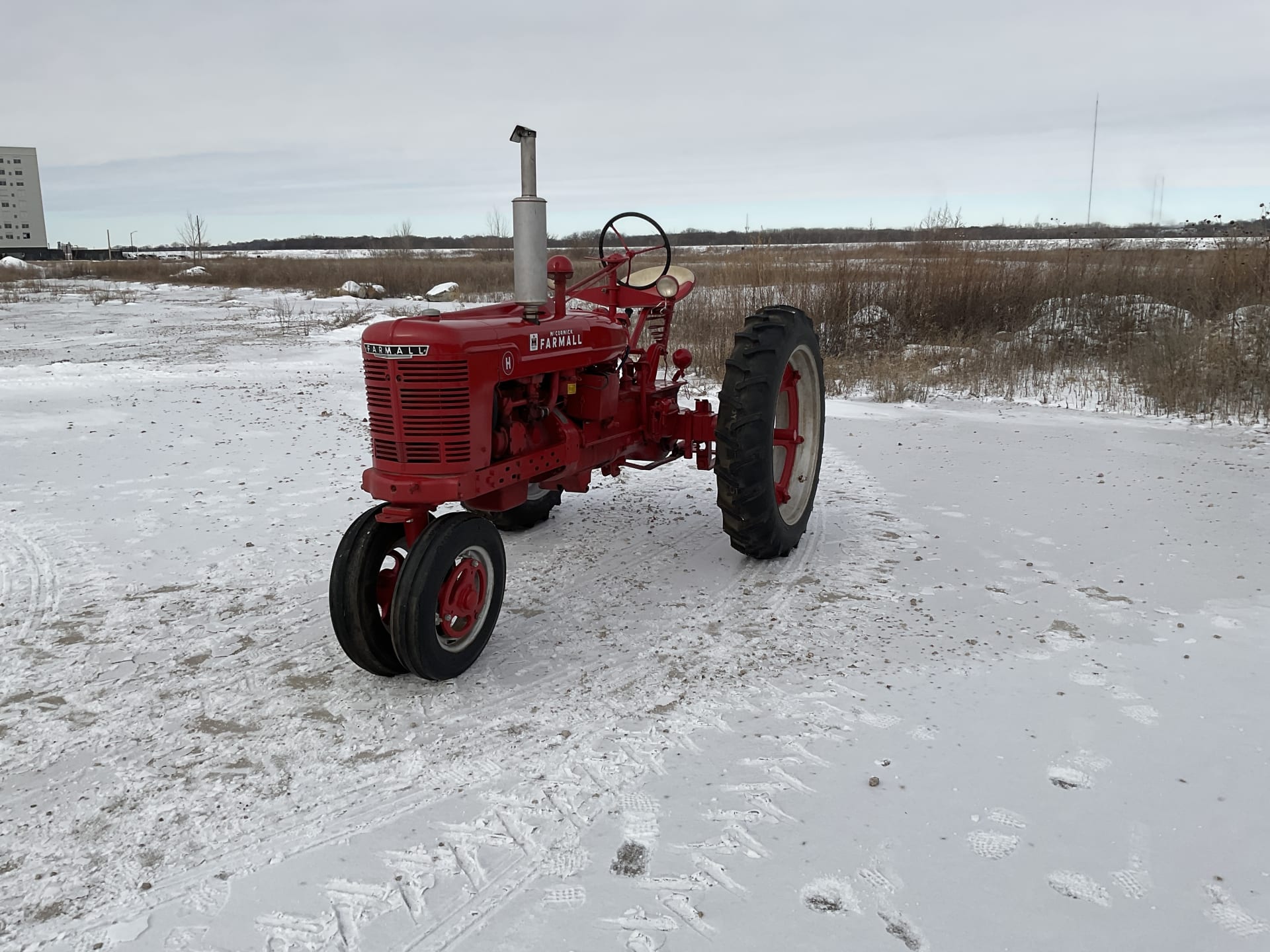 1942 Farmall H at Gone Farmin' Spring Classic 2023 as F214 - Mecum Auctions