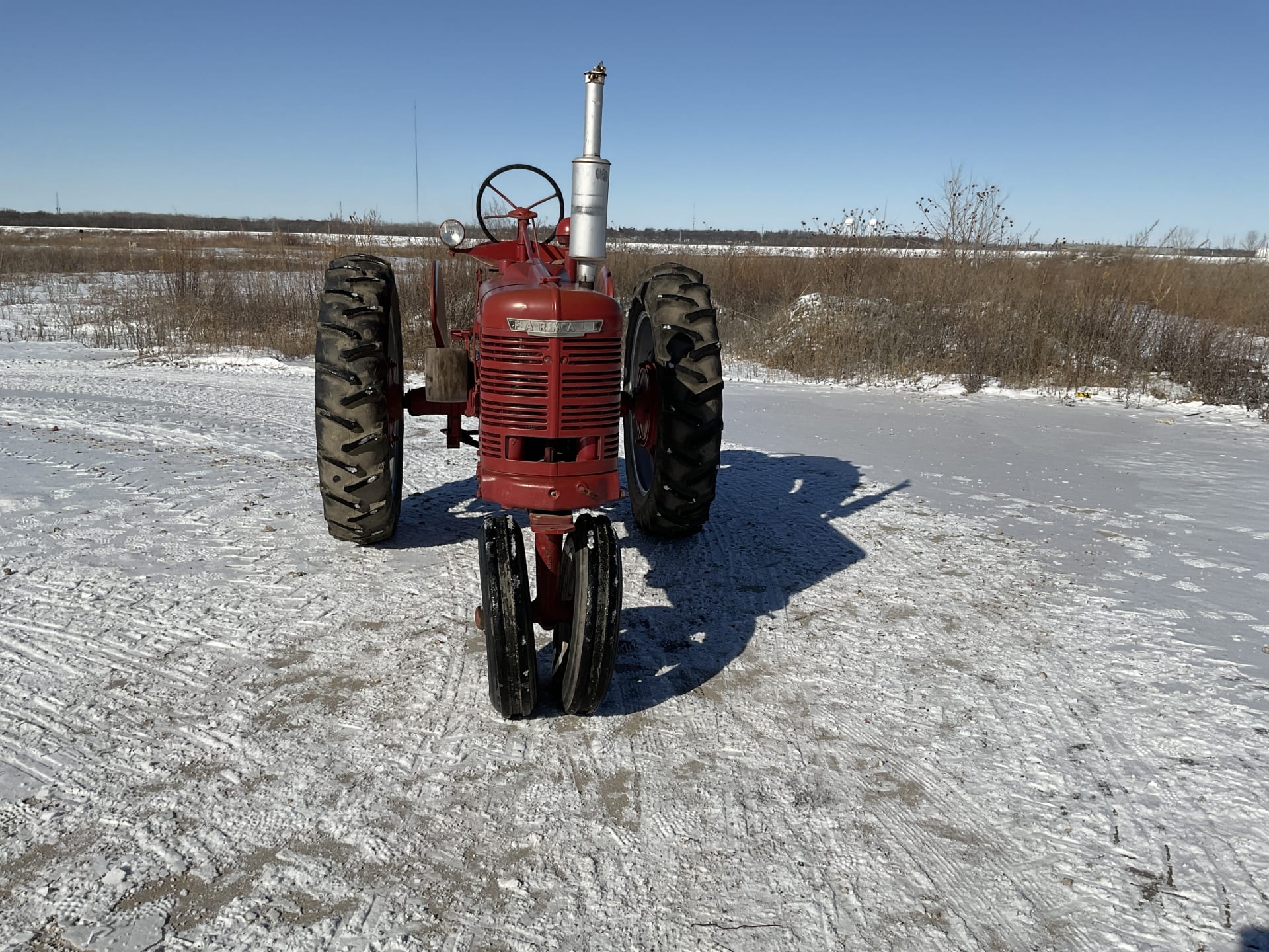 1946 Farmall H at Gone Farmin' Spring Classic 2023 as F219 - Mecum Auctions
