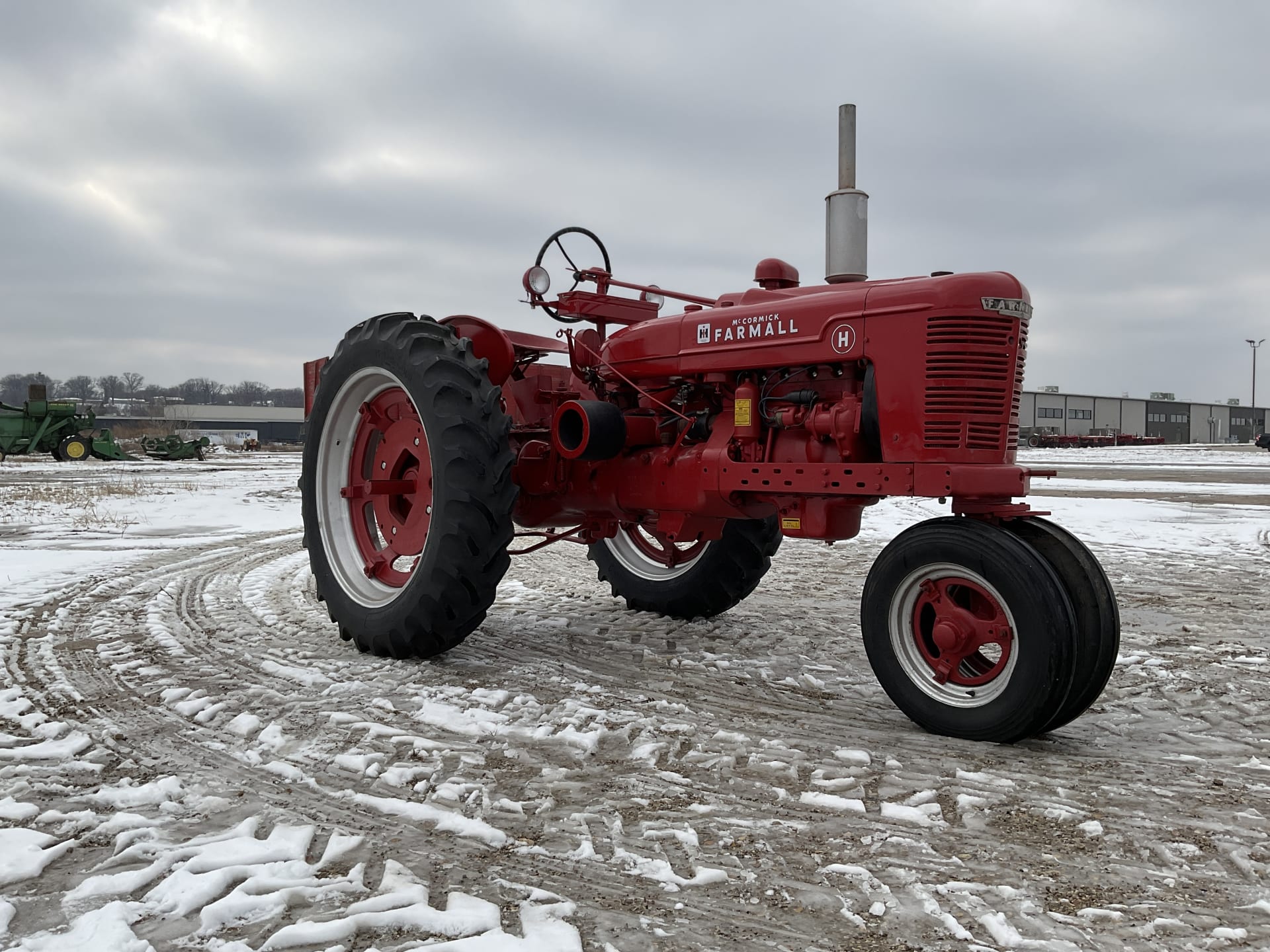 1939 Farmall H at Gone Farmin' Spring Classic 2023 as F223 - Mecum Auctions