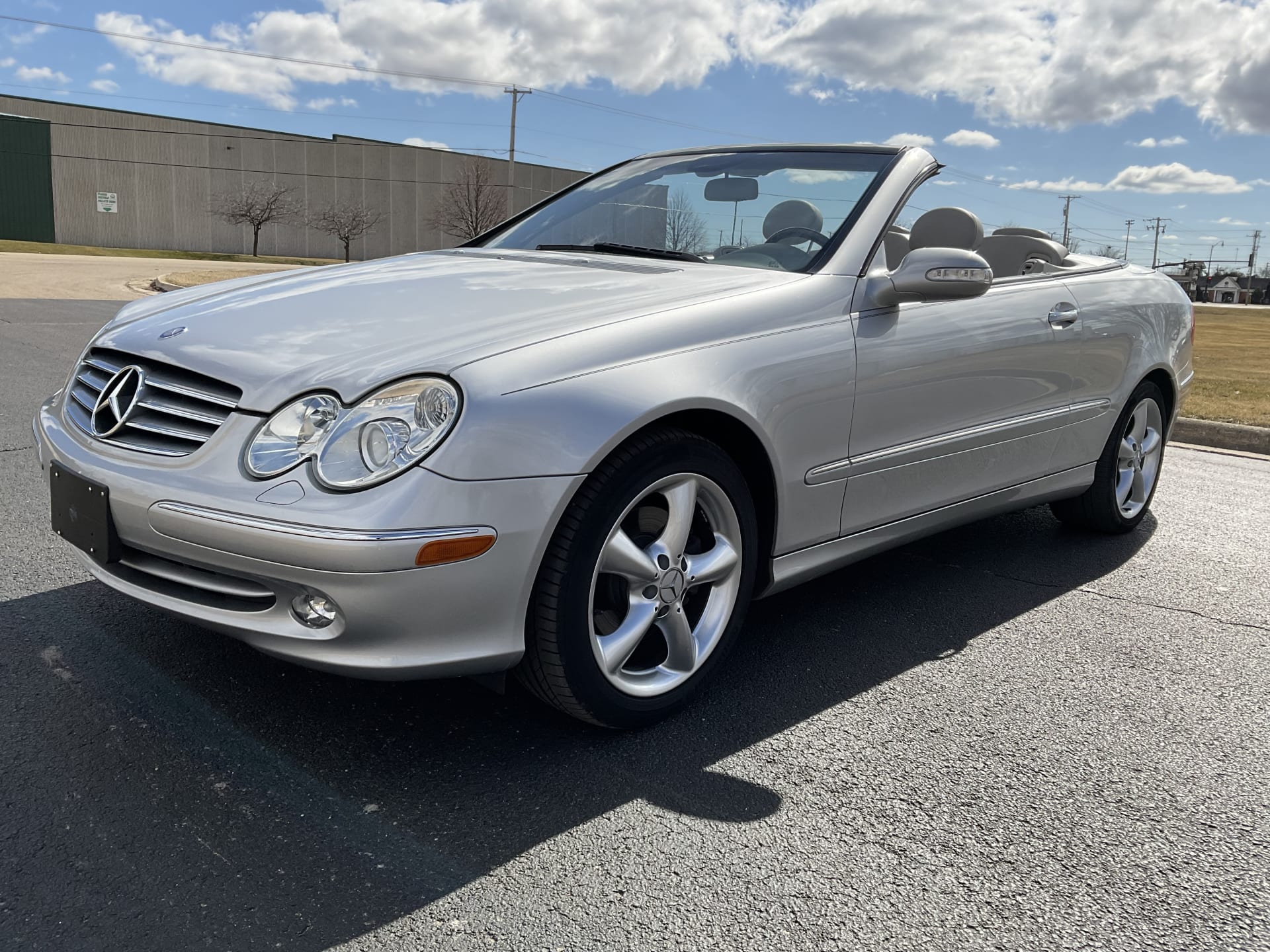 2004 Mercedes-Benz CLK320 Convertible at Glendale 2023 as G88 - Mecum ...