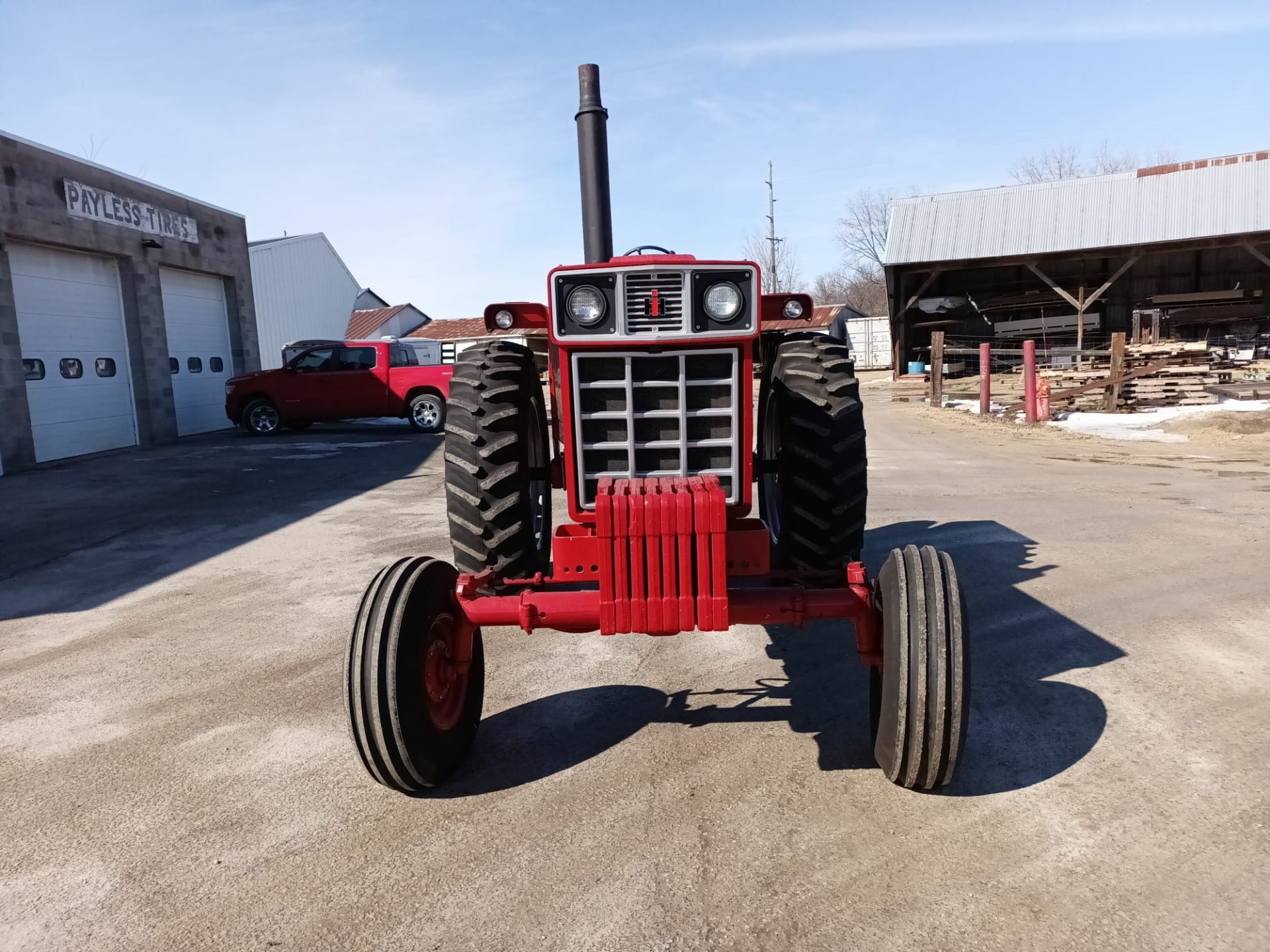 1976 International 1466 Blackstripe at Gone Farmin' Spring Classic 2023 ...