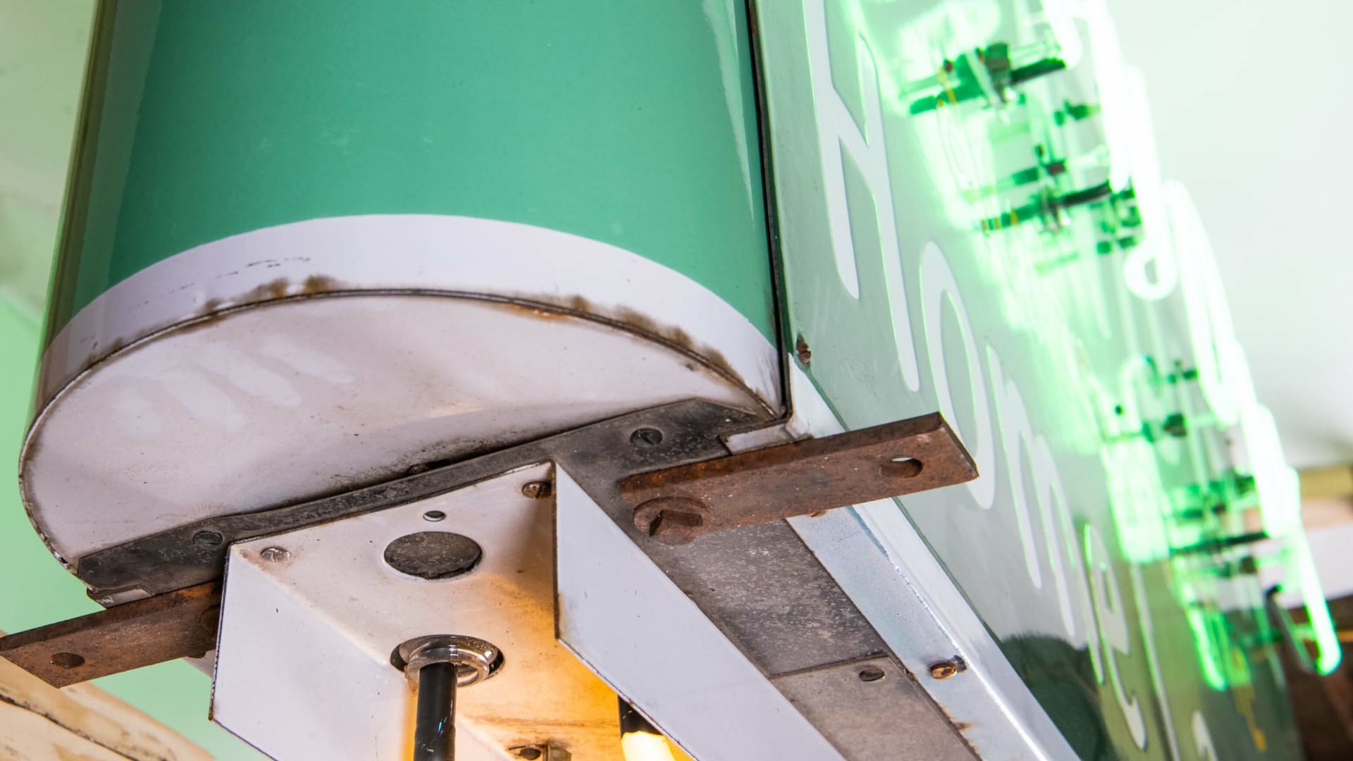 Bendix Double-Sided Porcelain Neon Sign at Indy 2023 as M238 - Mecum ...