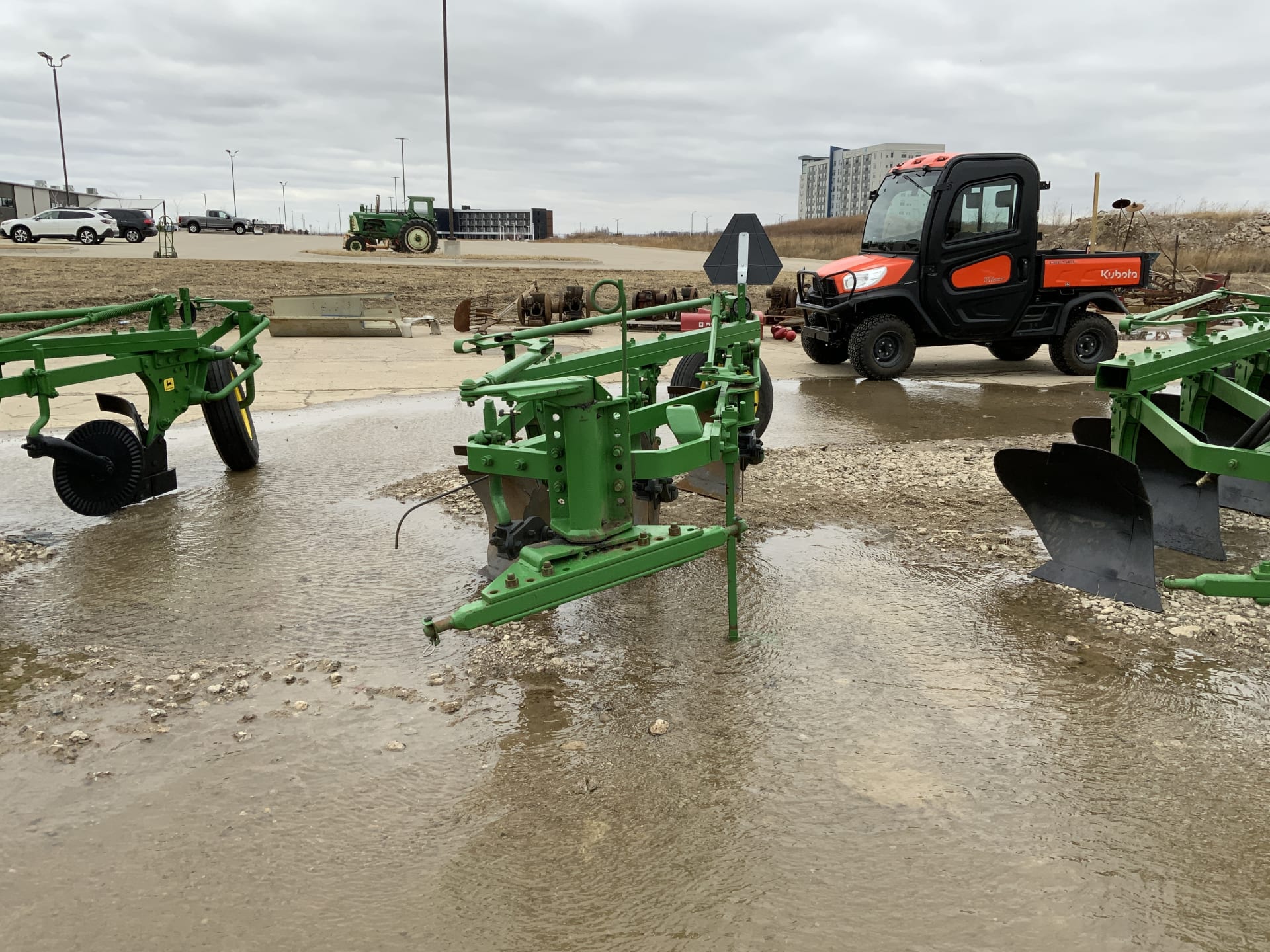 John Deere F145 Plow at Gone Farmin' Spring Classic 2023 as F160.1 ...