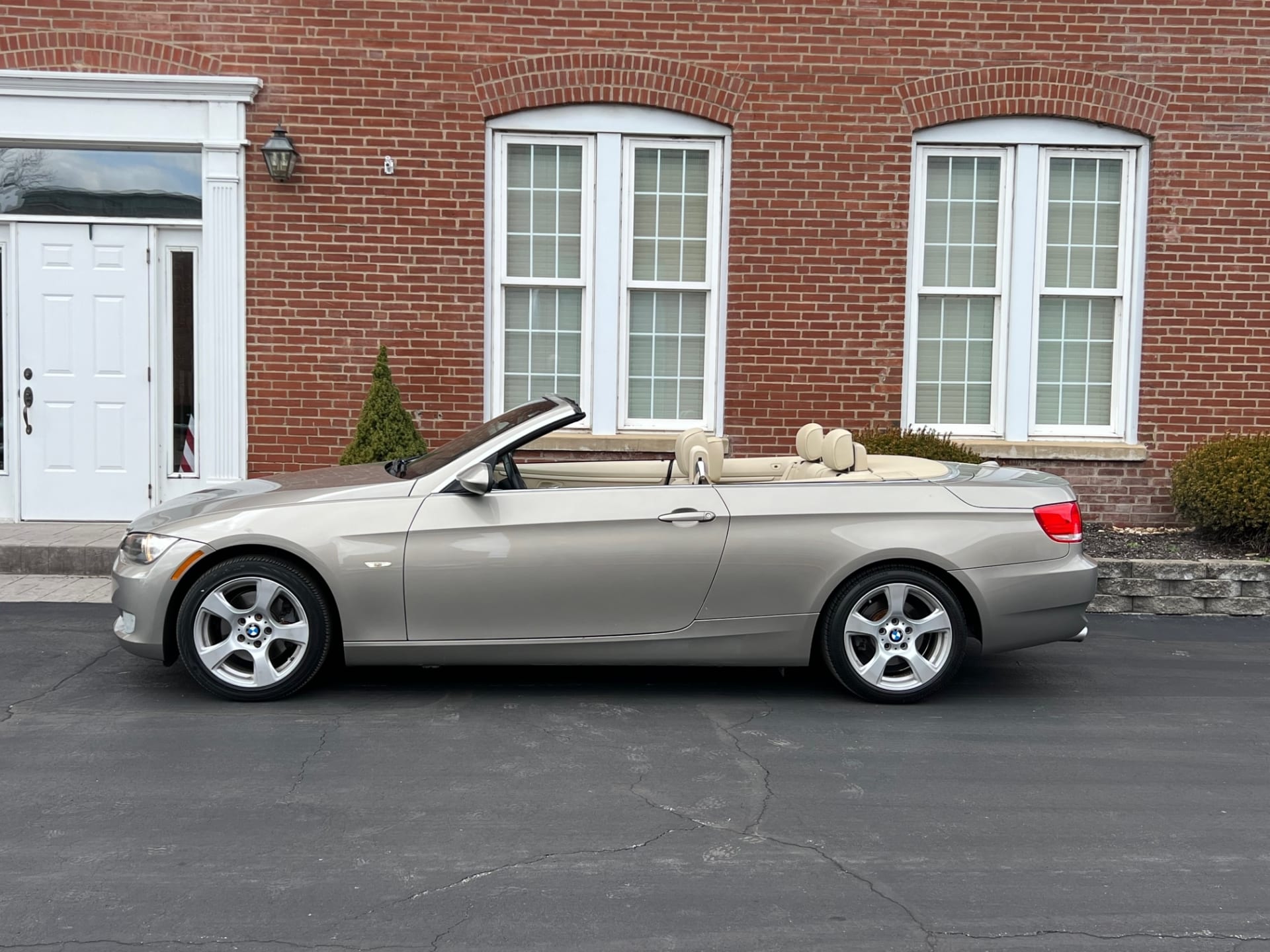2008 BMW 328i Convertible at Glendale 2023 as T150 - Mecum Auctions