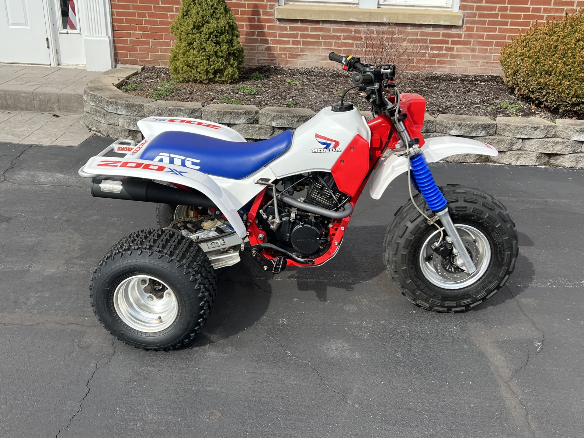 1986 Honda ATC 200X at Glendale 2023 as T10.1 - Mecum Auctions