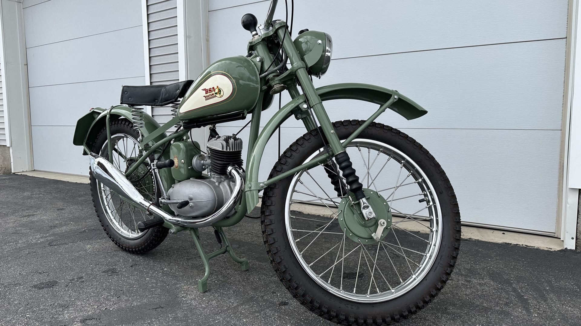 1950 BSA Bantam D1 at Glendale 2023 as G63 - Mecum Auctions