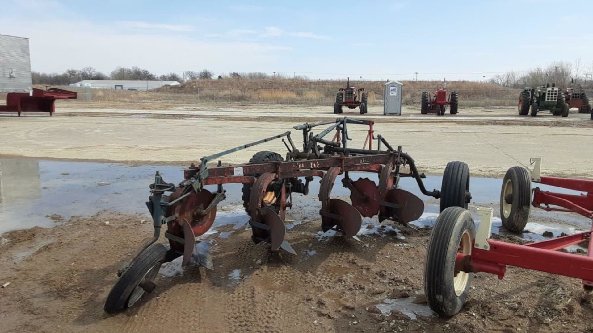 IHC 4-Bottom Plow at Gone Farmin' Spring Classic 2023 as H4 - Mecum ...