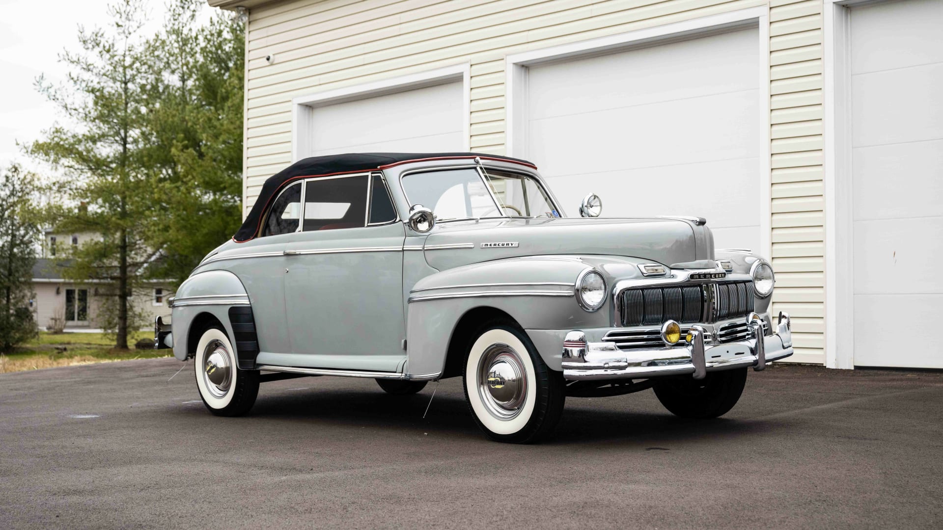 1947 Mercury Eight Convertible at Indy 2023 as T186 - Mecum Auctions
