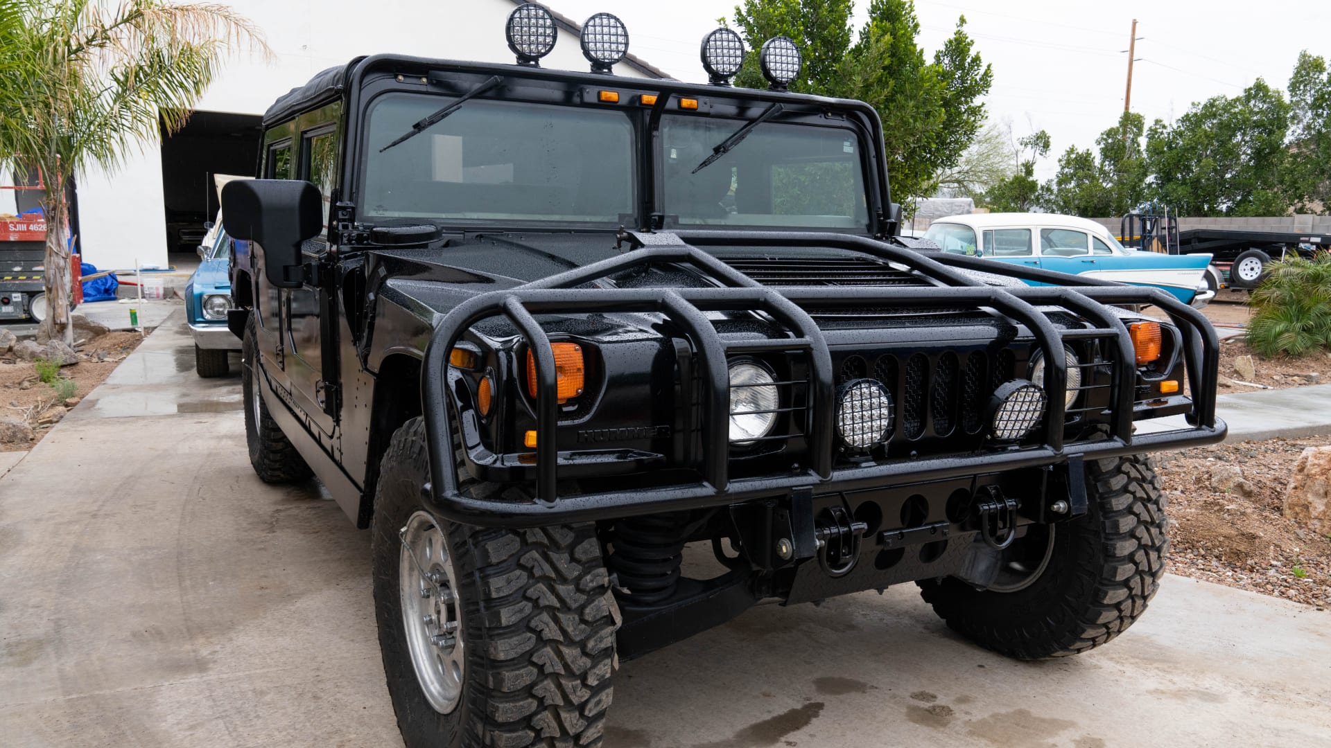 1999 AM General Hummer H1 at Glendale 2023 as F84 - Mecum Auctions