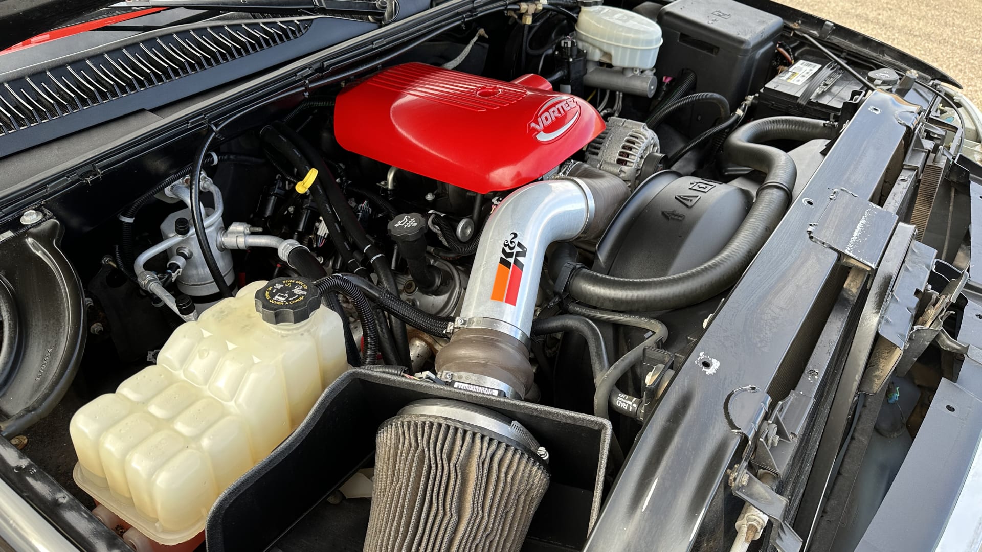 2004 GMC Sierra RST Regency Pickup at Houston 2023 as F185 - Mecum Auctions