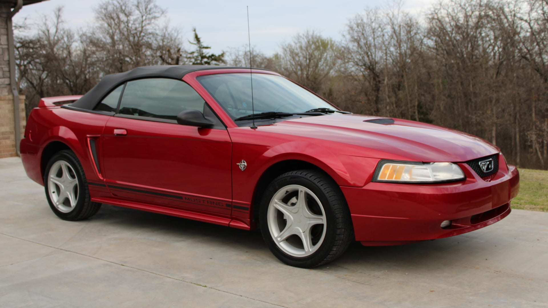 1999 Ford Mustang GT 35th Anniversary Convertible at Houston 2023 as ...