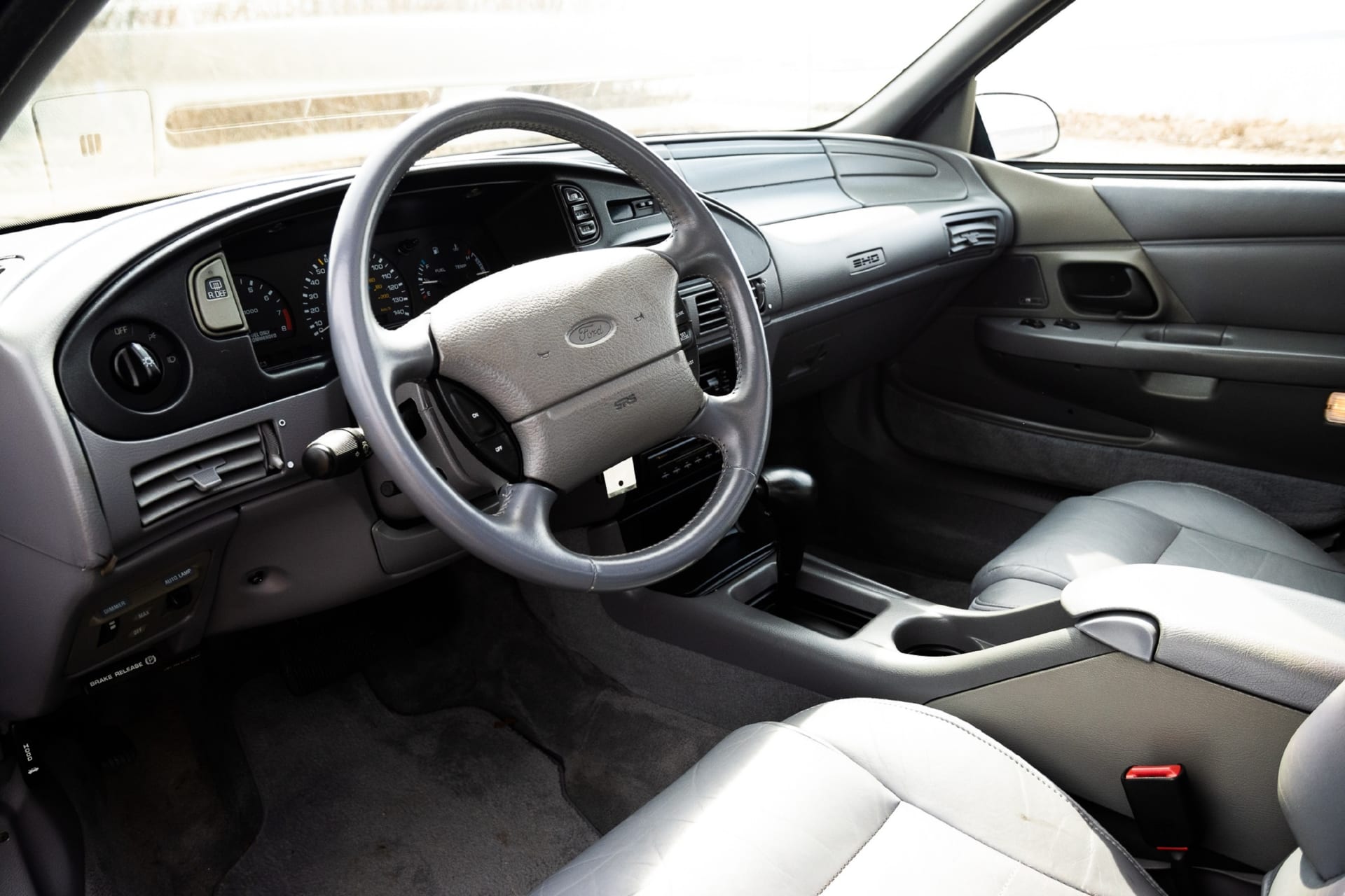1995 Ford Taurus SHO at Indy 2023 as J83 - Mecum Auctions