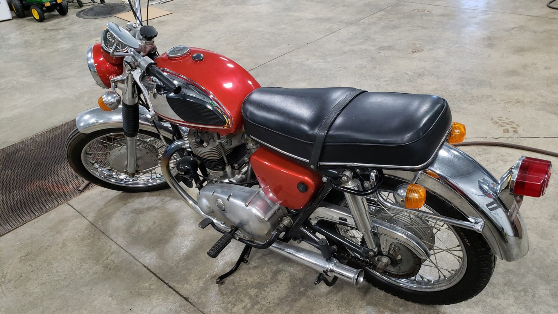 1967 Kawasaki W1 650 at Indy 2023 as L19 - Mecum Auctions