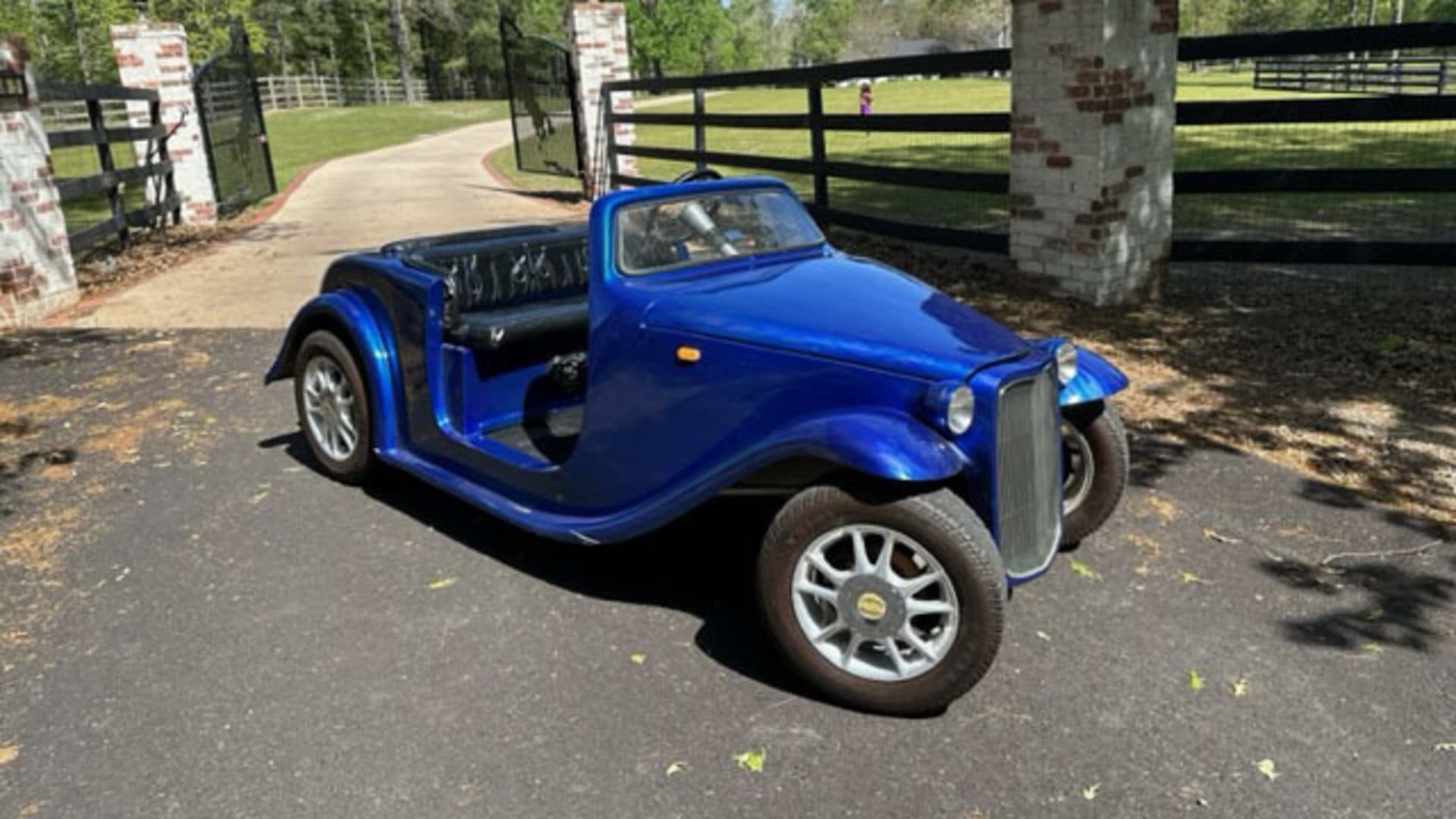 California Roadster Golf Cart
