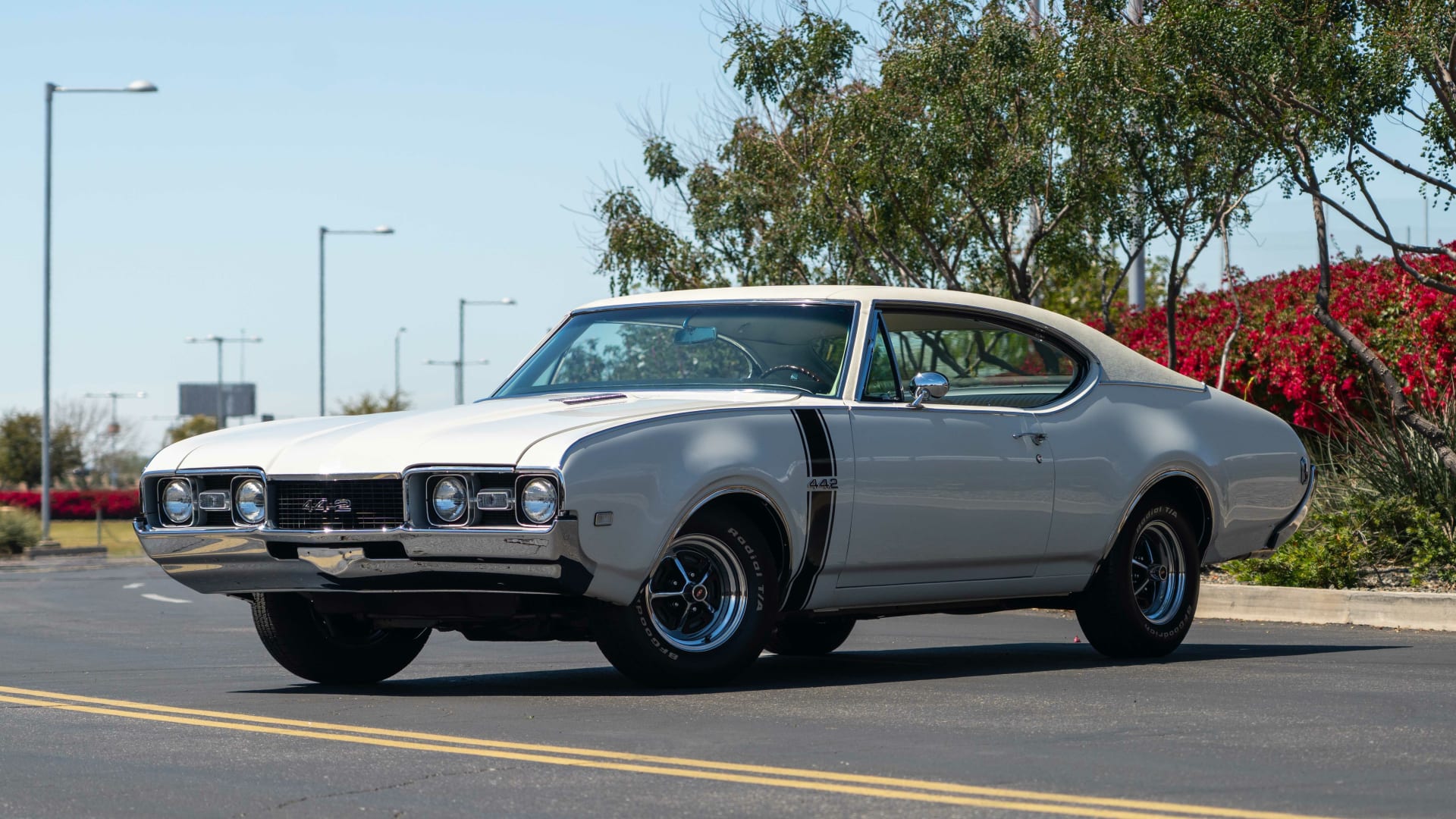 1968 Oldsmobile 442 at Indy 2023 as K183.1 - Mecum Auctions