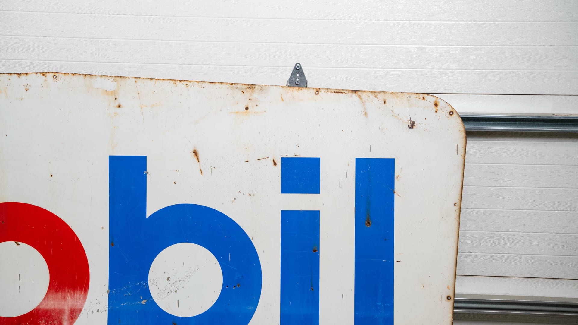 Mobil Single-Sided Tin Sign at Indy 2023 as M359 - Mecum Auctions