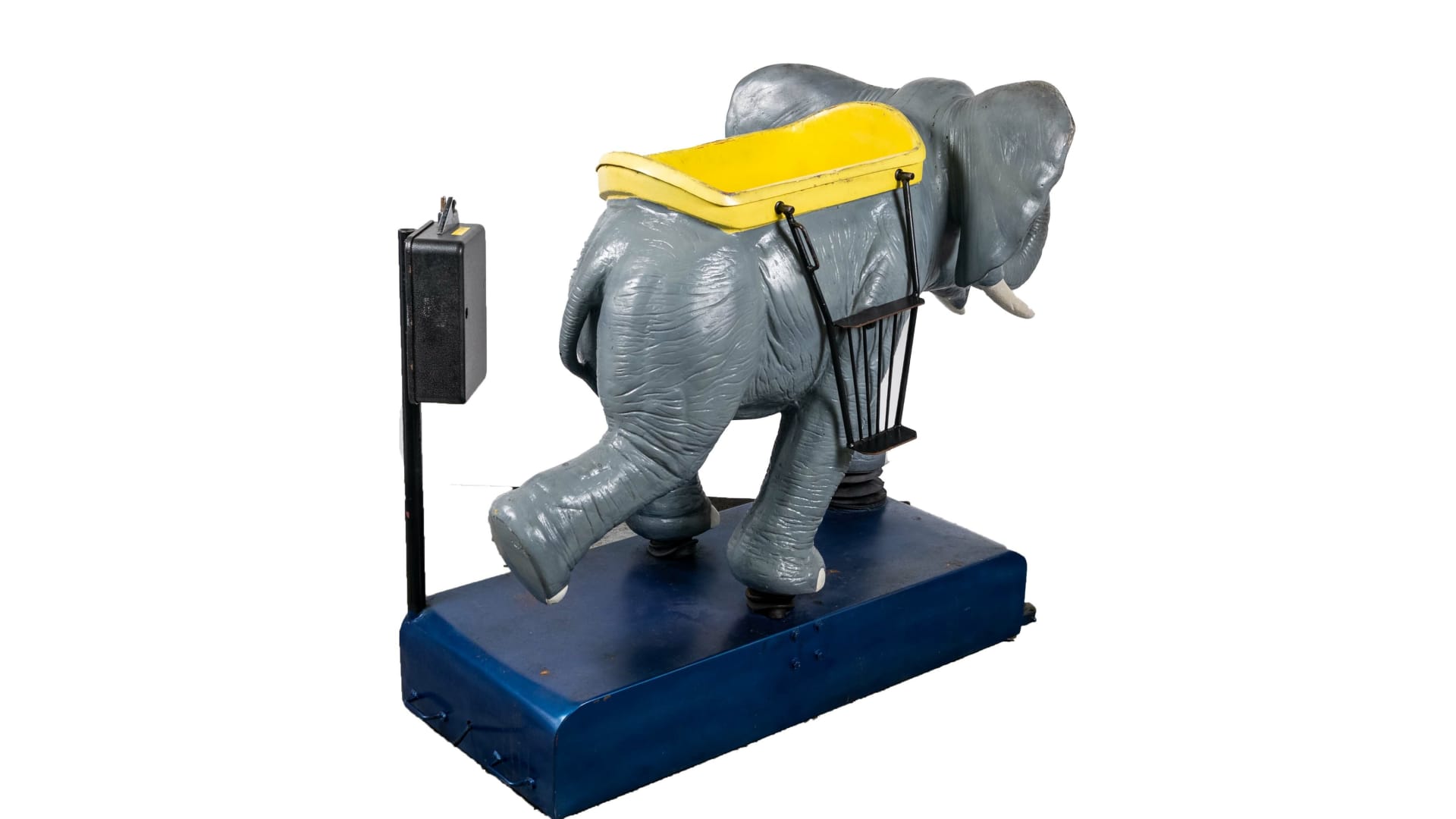 Elephant Kiddie Ride at Indy 2023 as M366 - Mecum Auctions