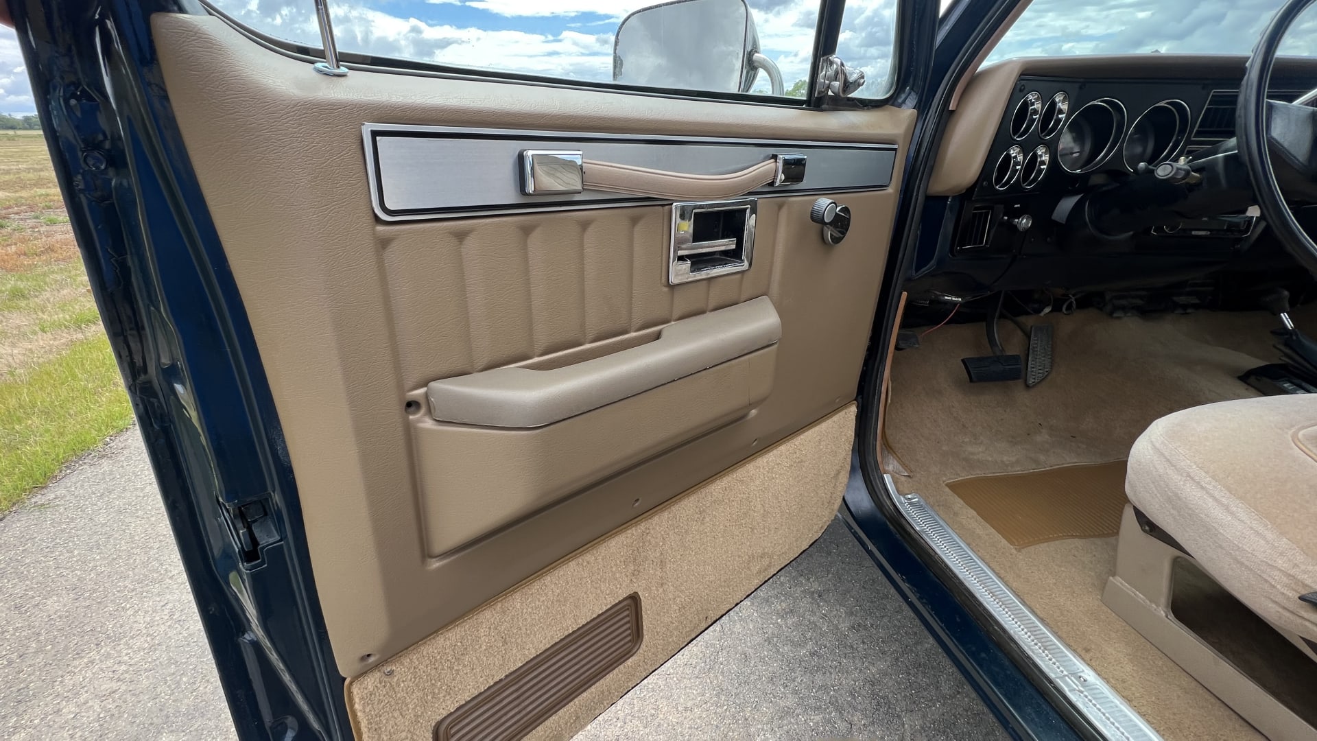 1988 GMC Jimmy at Houston 2023 asT53.1 - Mecum Auctions