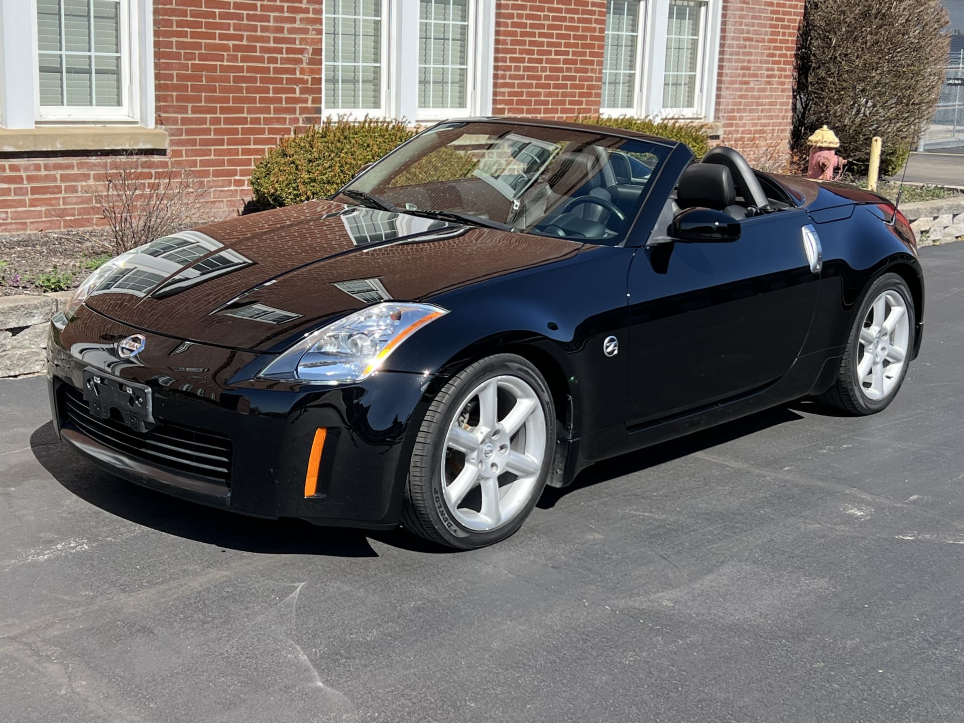 2004 Nissan 350Z Touring Convertible at Houston 2023 as F83.1 - Mecum ...