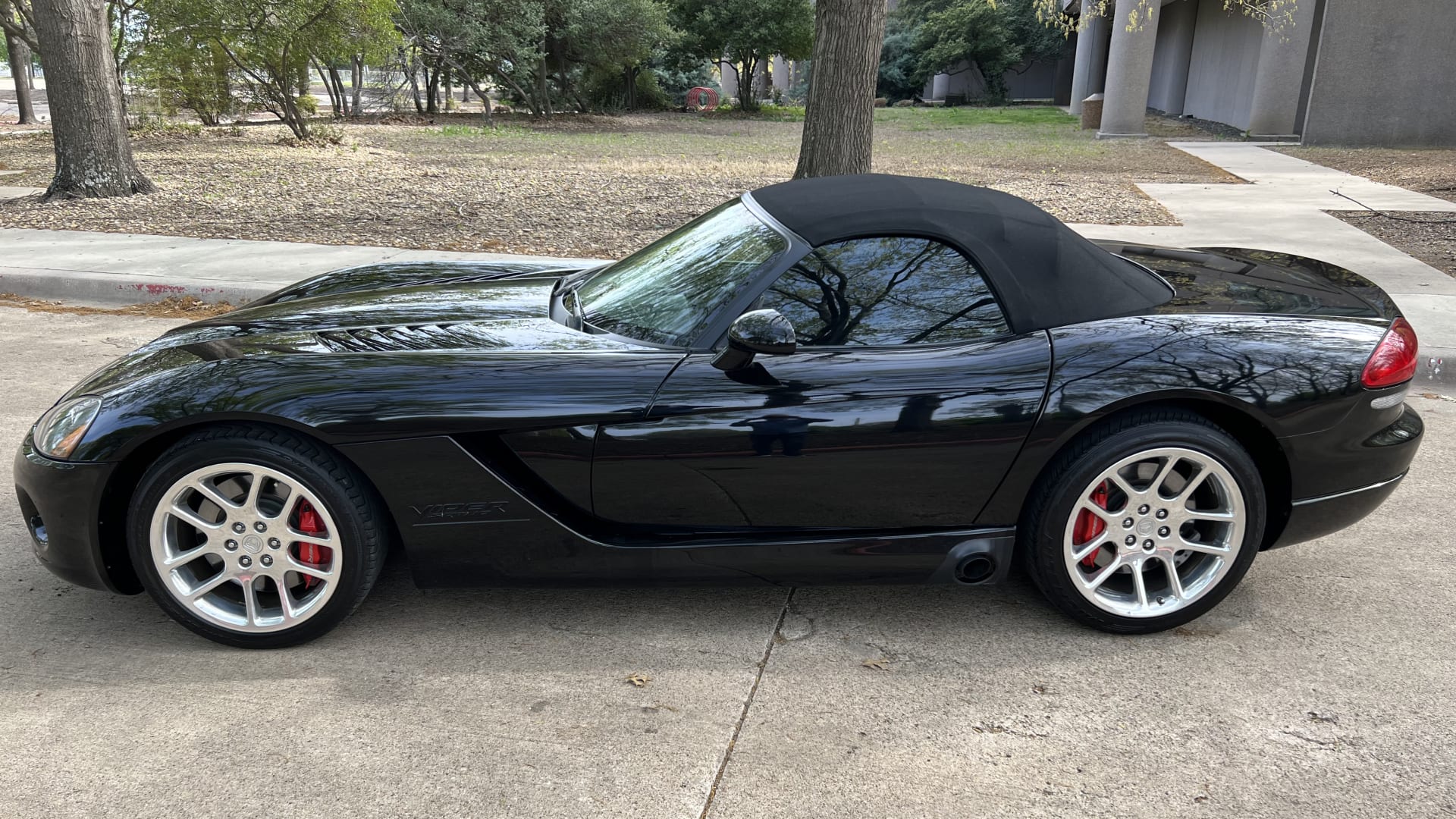 2006 Dodge Viper SRT-10 Convertible at Houston 2023 as F241 - Mecum ...