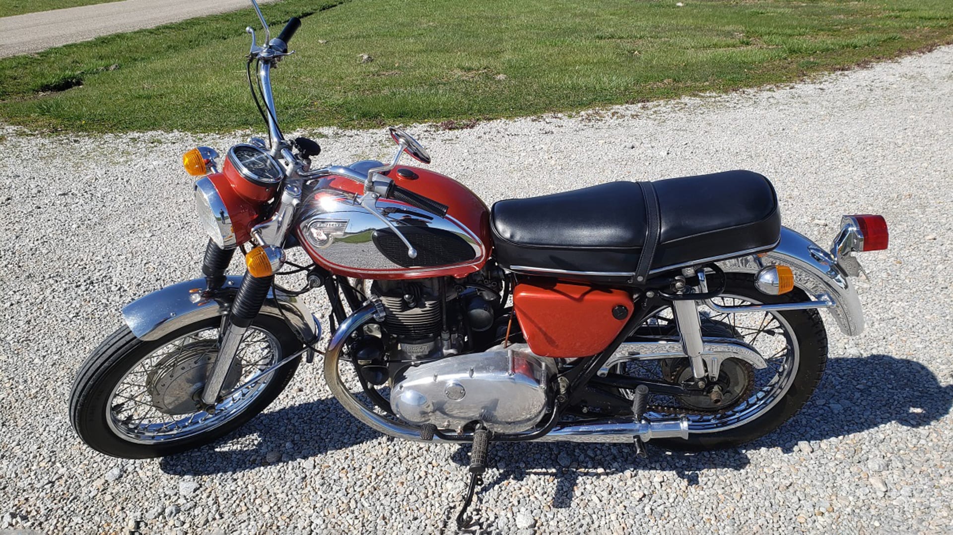 1967 Kawasaki W1 650 at Indy 2023 as L19 - Mecum Auctions
