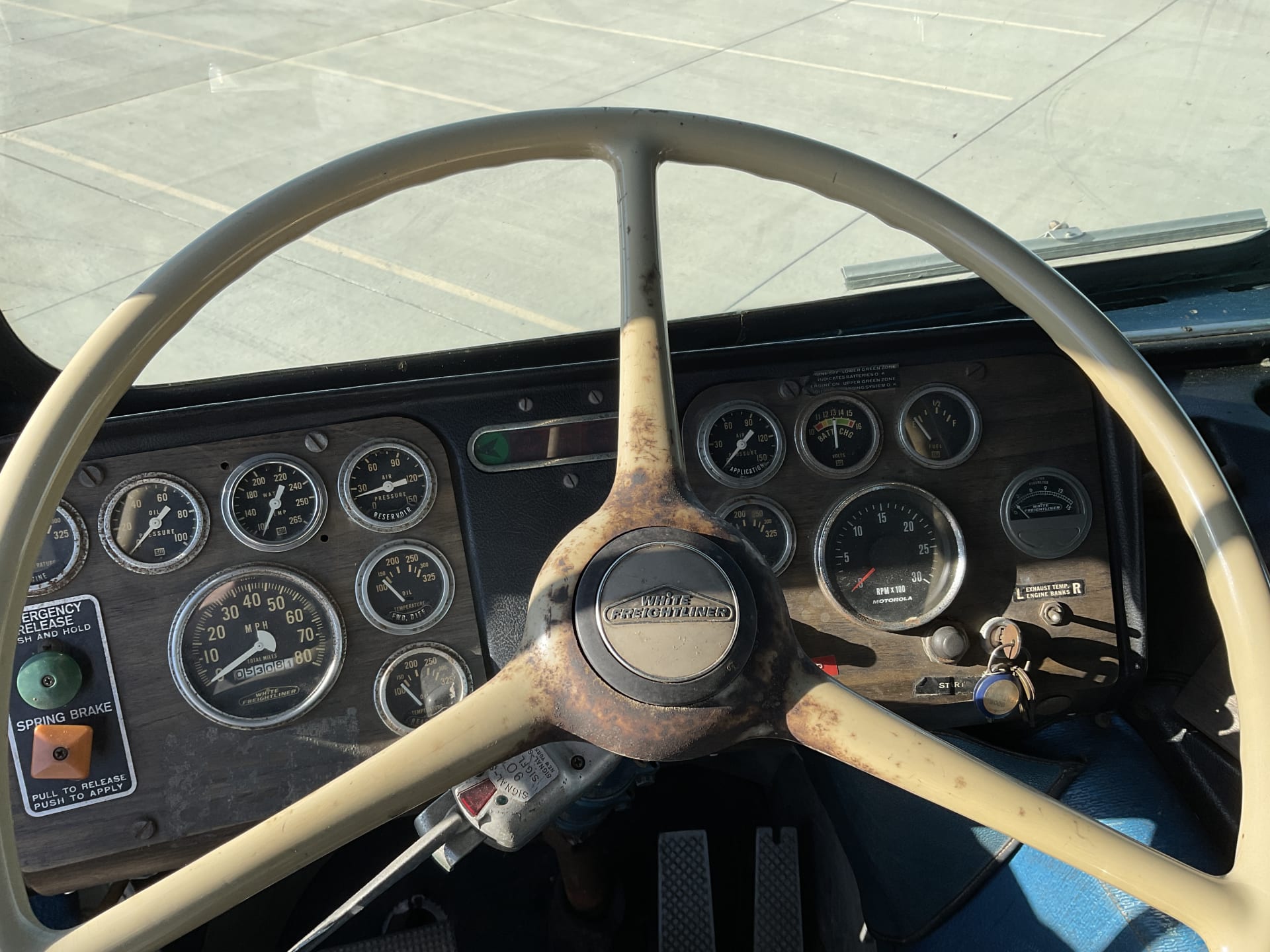 1969 White Freightliner T10464 at Indy 2023 as W188 - Mecum Auctions