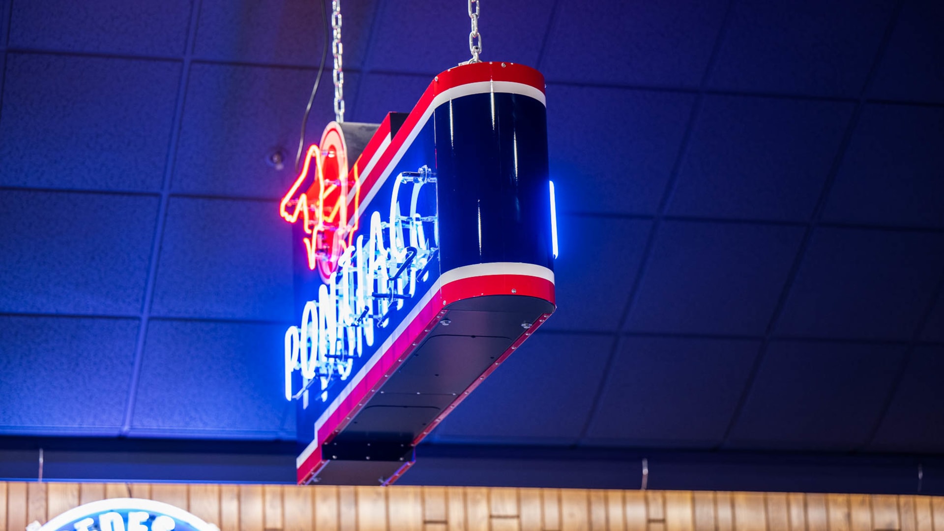 Pontiac Double-Sided Bullnose Neon Sign at The World’s Largest Road Art ...