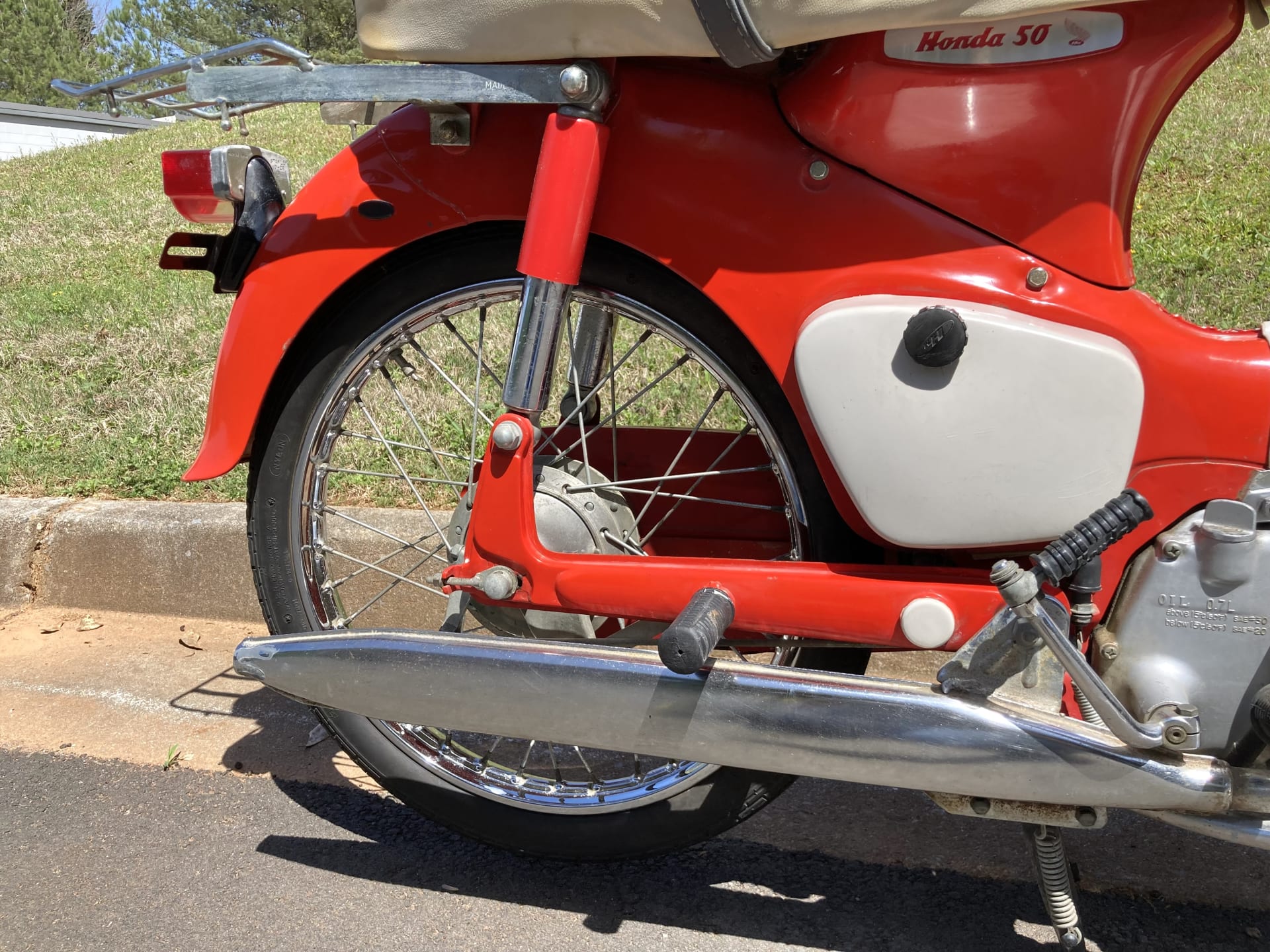 1968 Honda C100 at Indy 2023 as G9 - Mecum Auctions