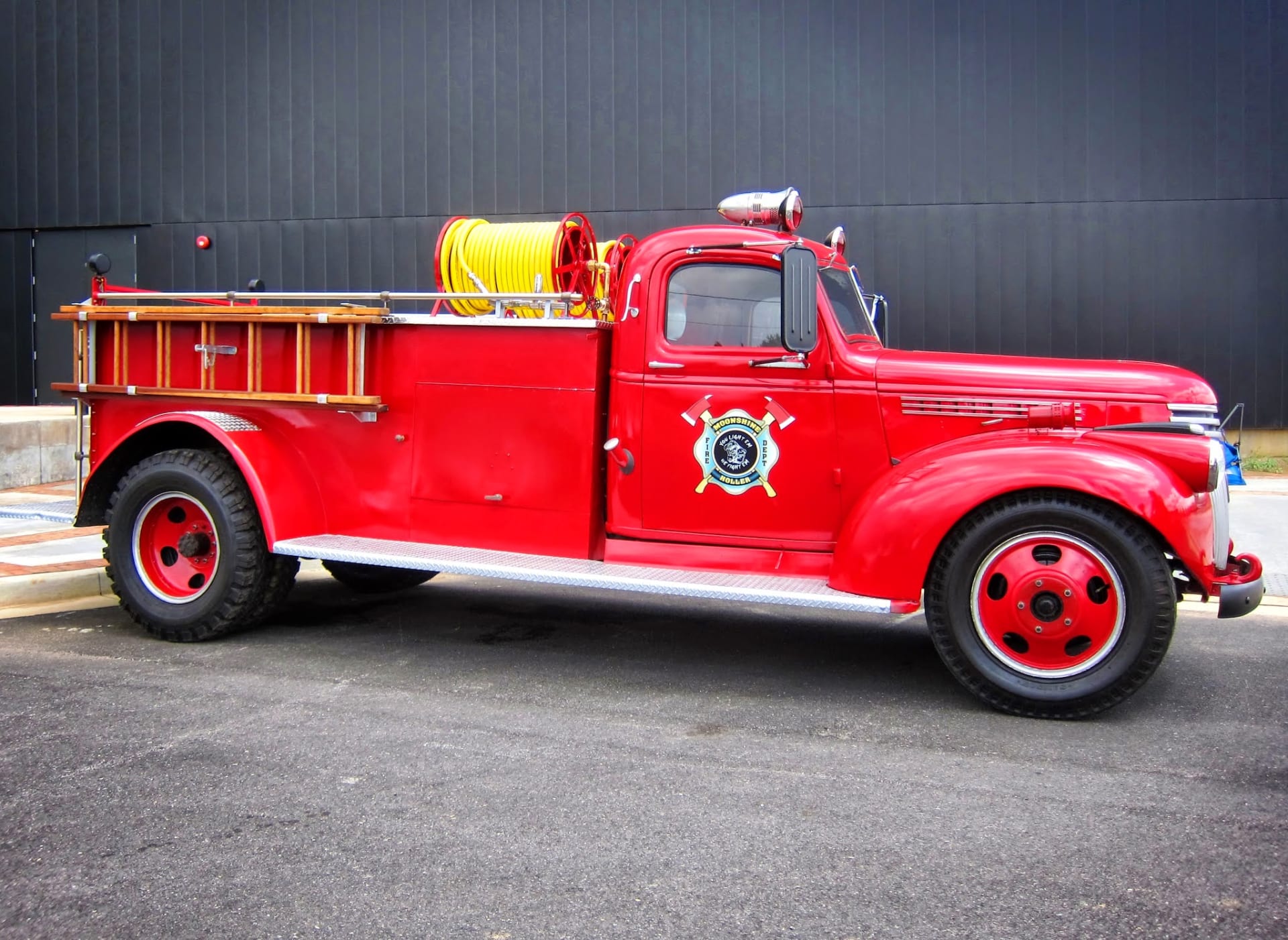 1942 Chevrolet Fire Truck at Indy 2023 as W187 - Mecum Auctions