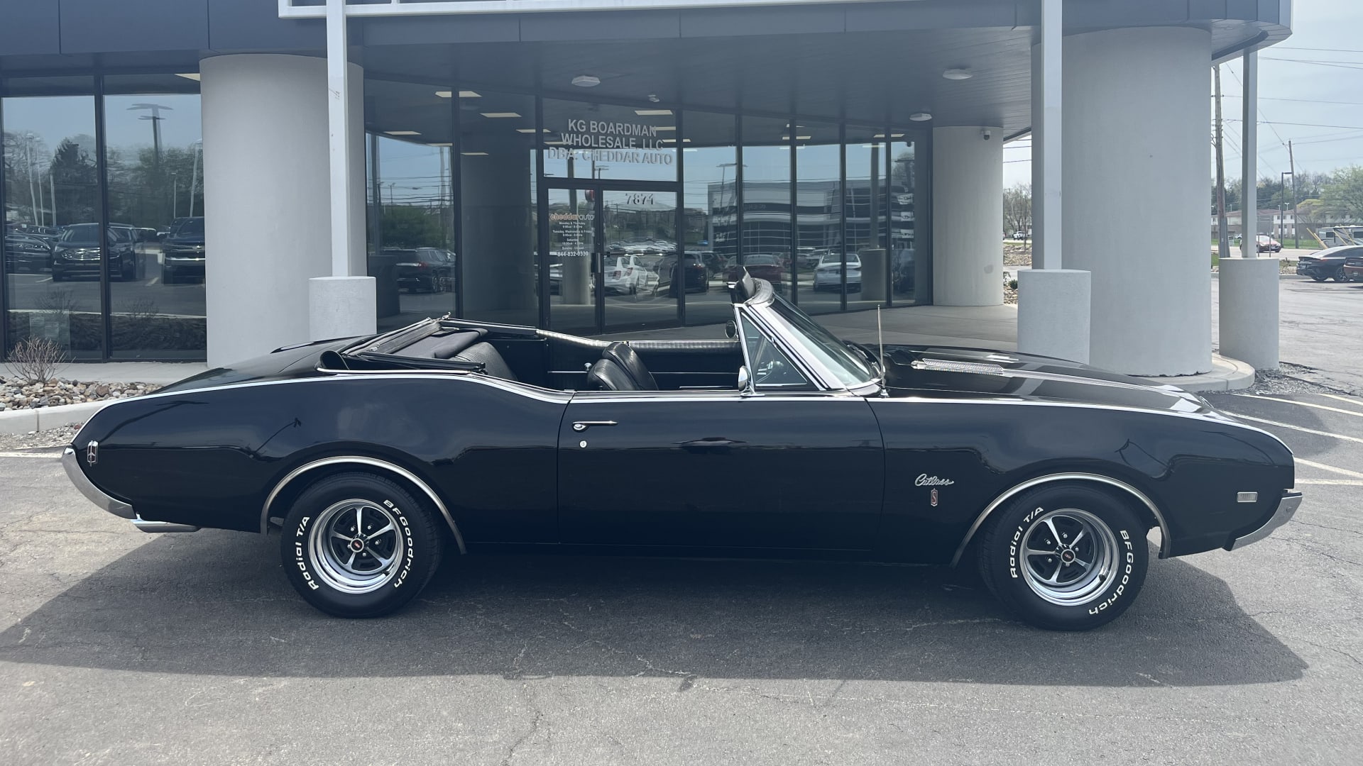 1968 Oldsmobile Cutlass S Convertible at Indy 2023 as G113 - Mecum Auctions