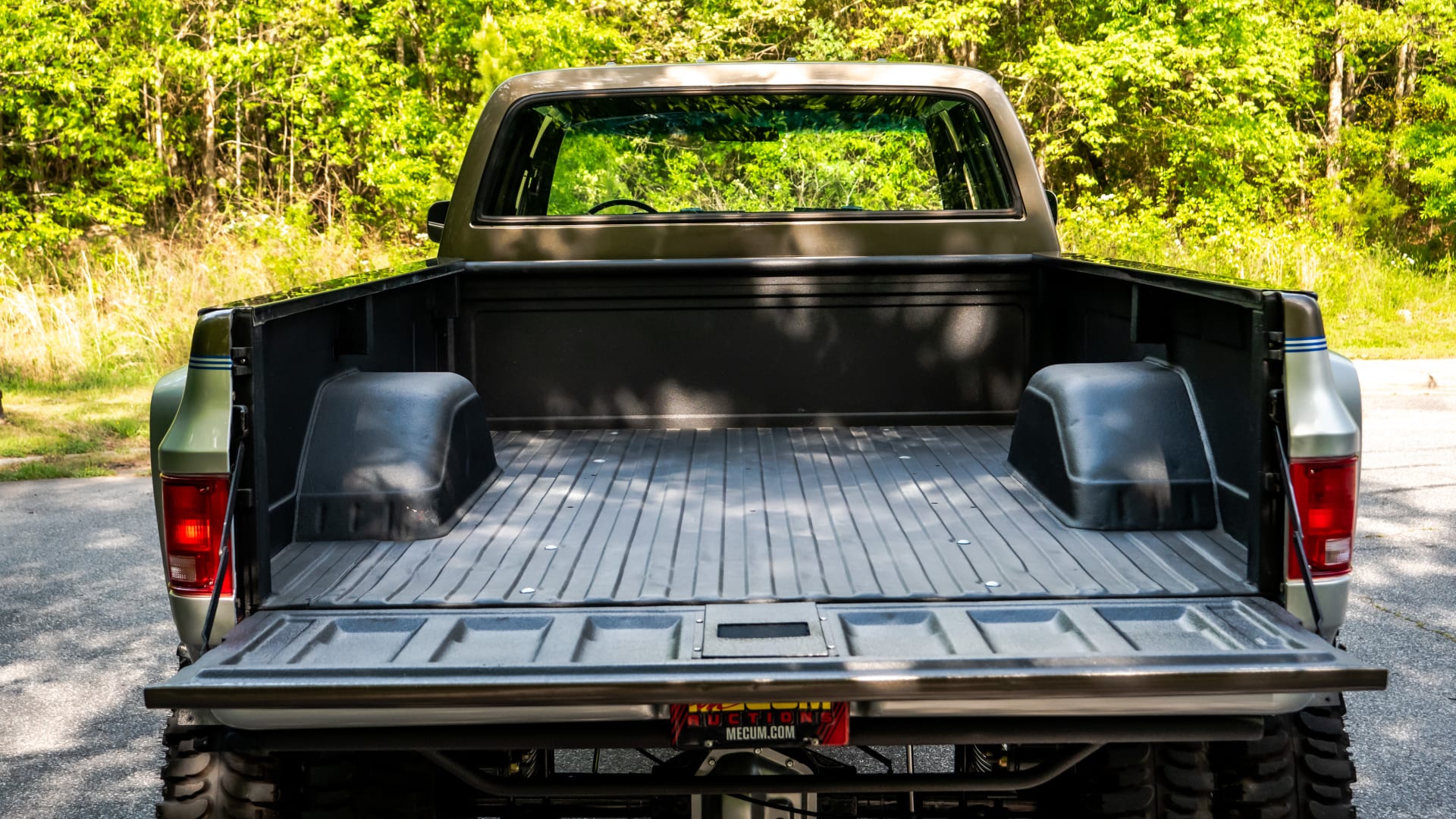 1988 GMC V3500 Pickup at Indy 2023 as F108.1 - Mecum Auctions