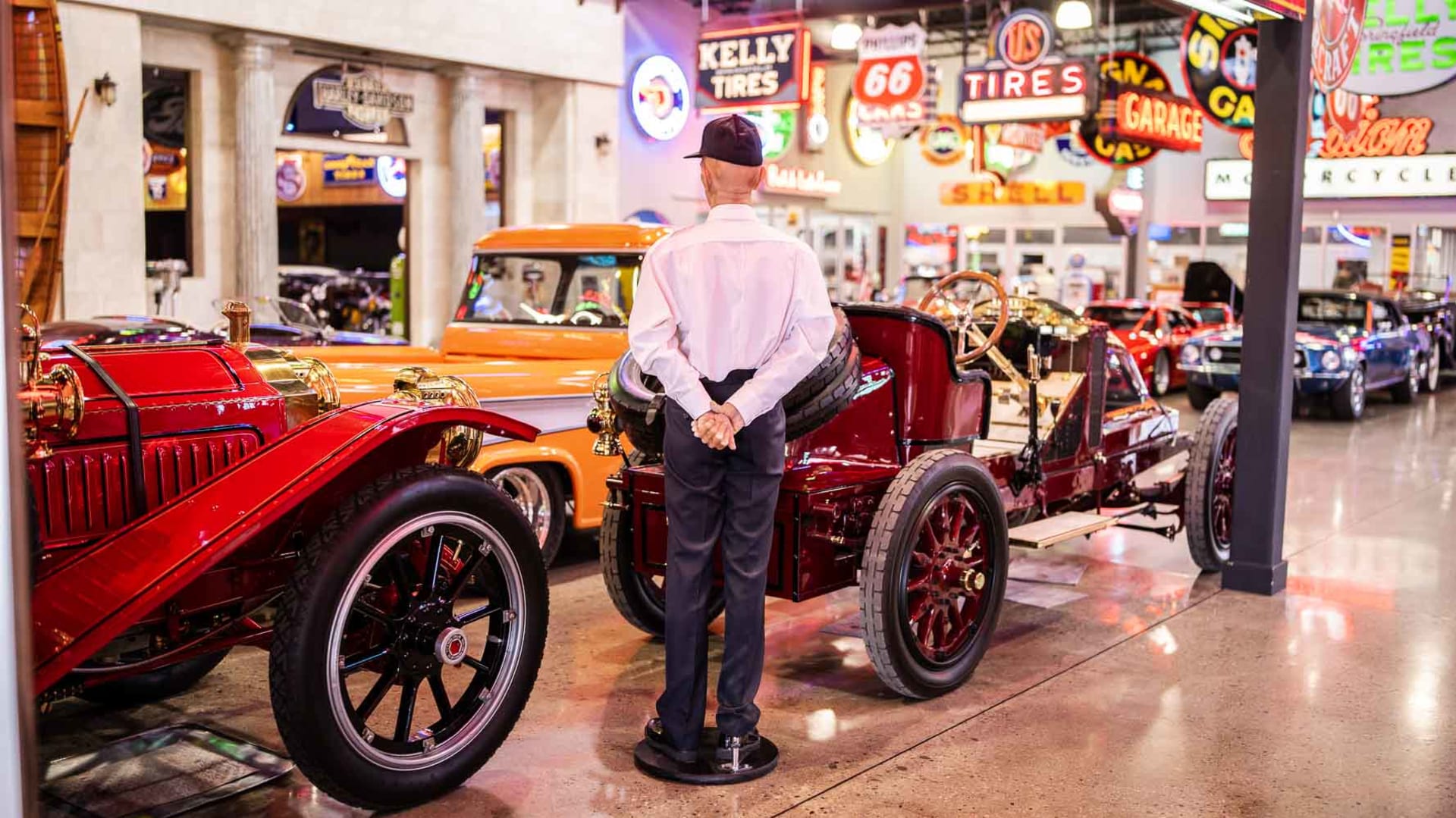 Security Guard Mannequin at The World’s Largest Road Art Auction 2023 ...