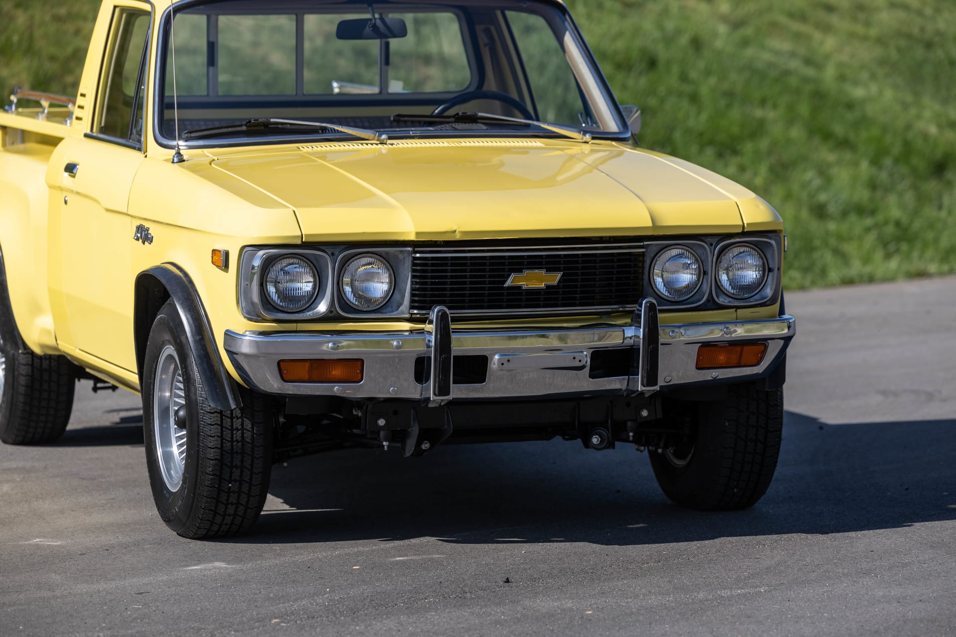 1977 Chevrolet LUV Pickup at Indy 2023 as F36.1 - Mecum Auctions