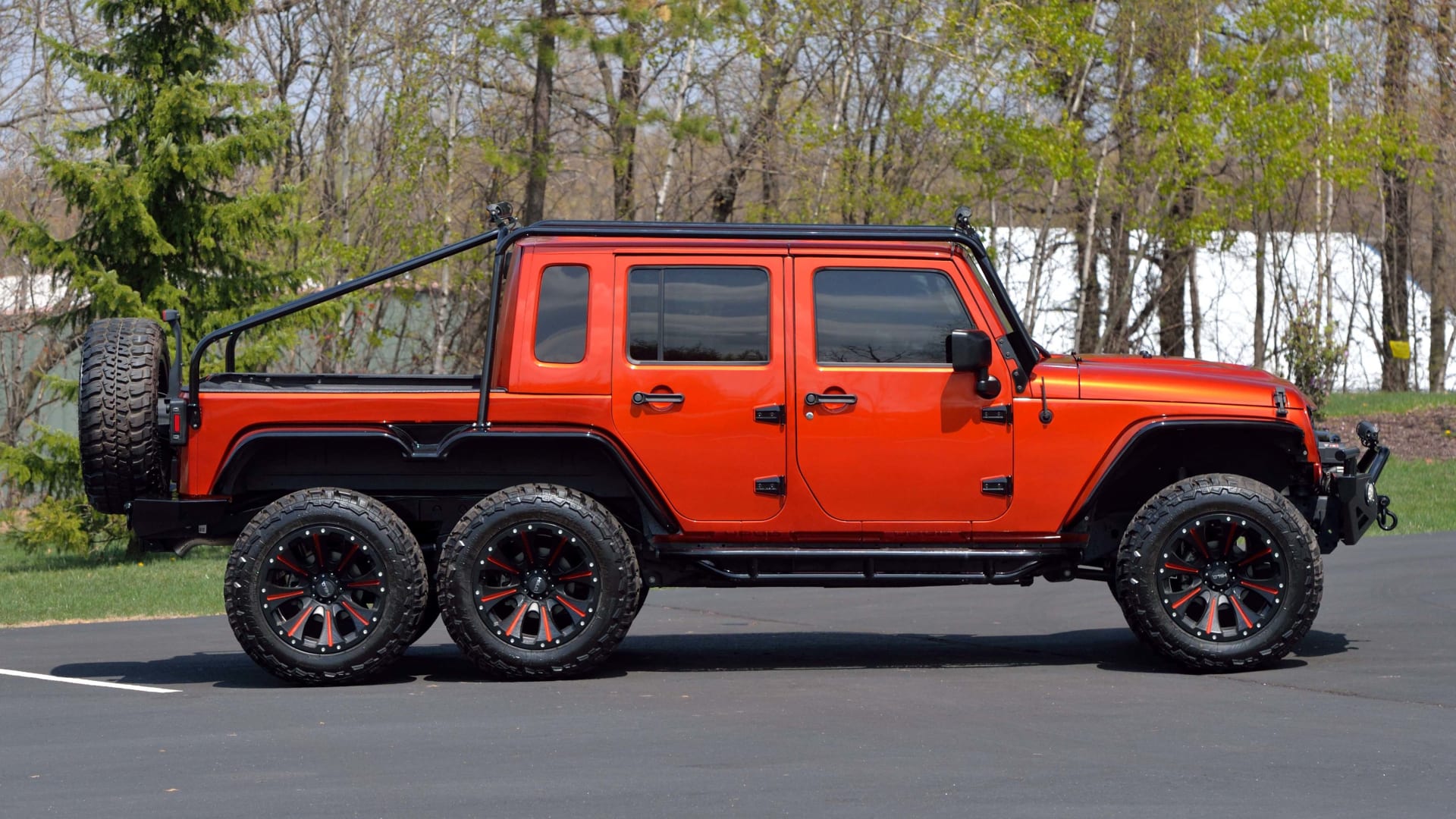 2016 Jeep Wrangler Rubicon 6x6 at Indy 2023 as T167 - Mecum Auctions