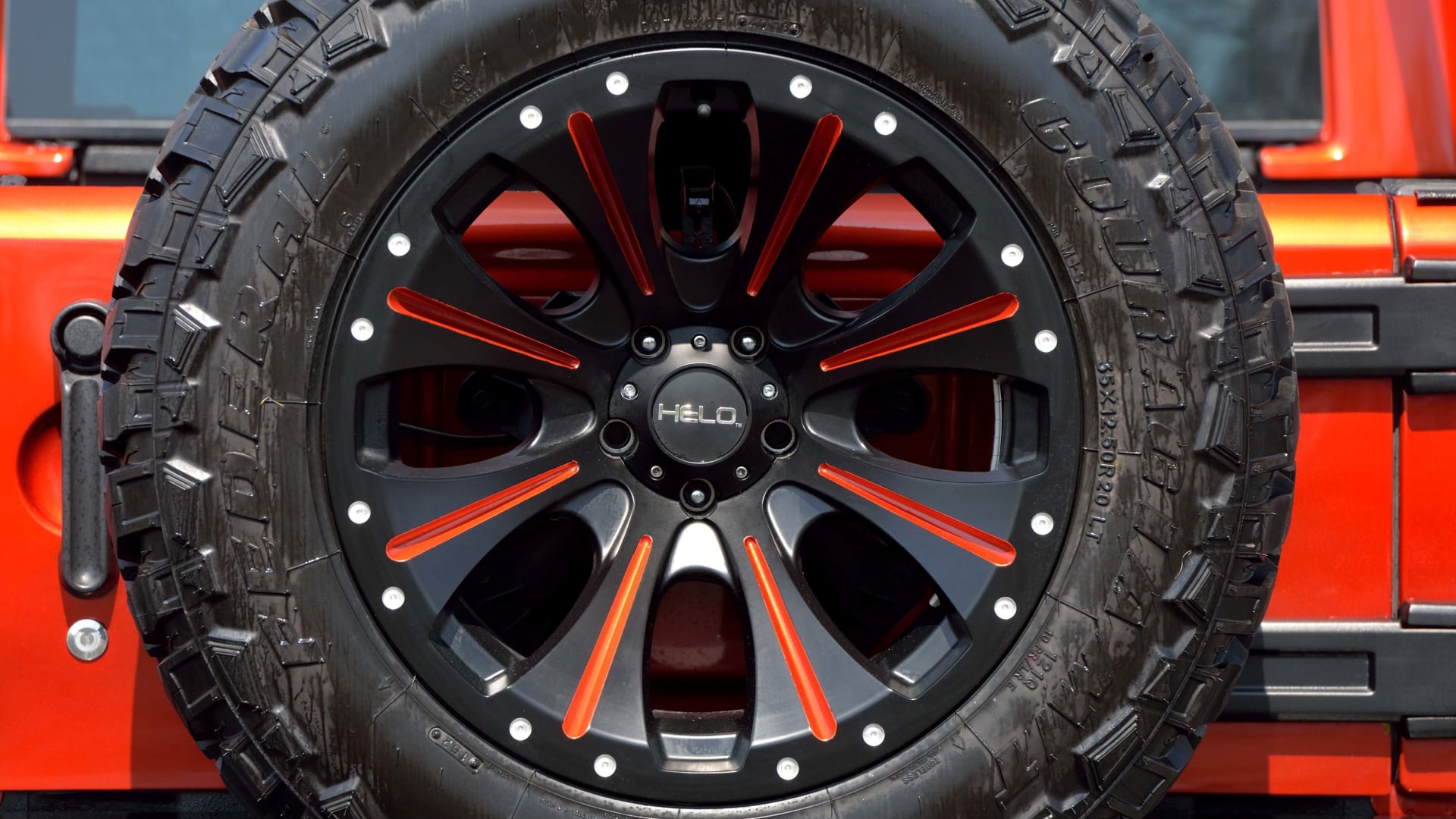 2016 Jeep Wrangler Rubicon 6x6 at Indy 2023 as T167 - Mecum Auctions