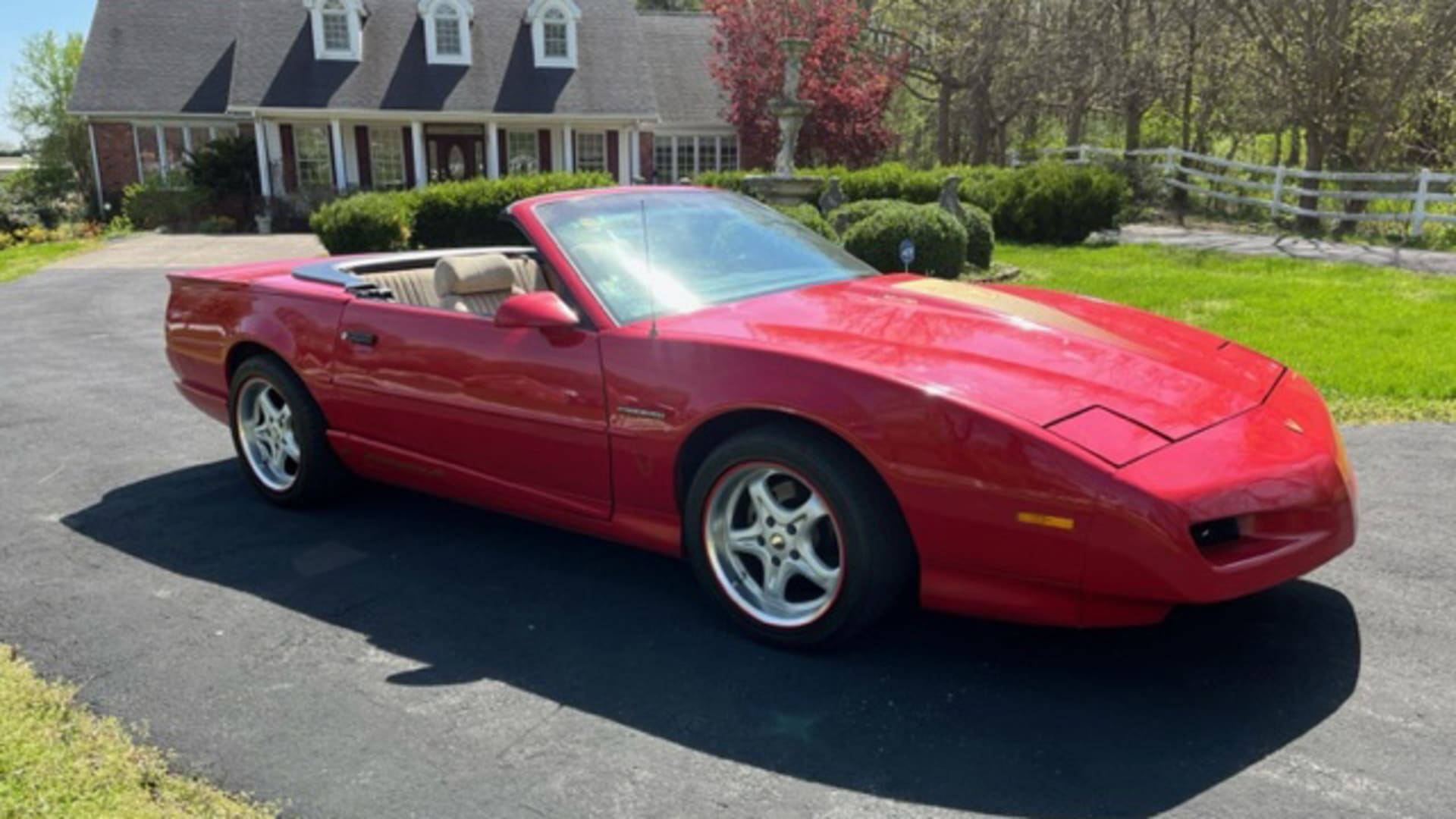 1991 Pontiac Firebird Convertible at Indy 2023 as G152 - Mecum Auctions