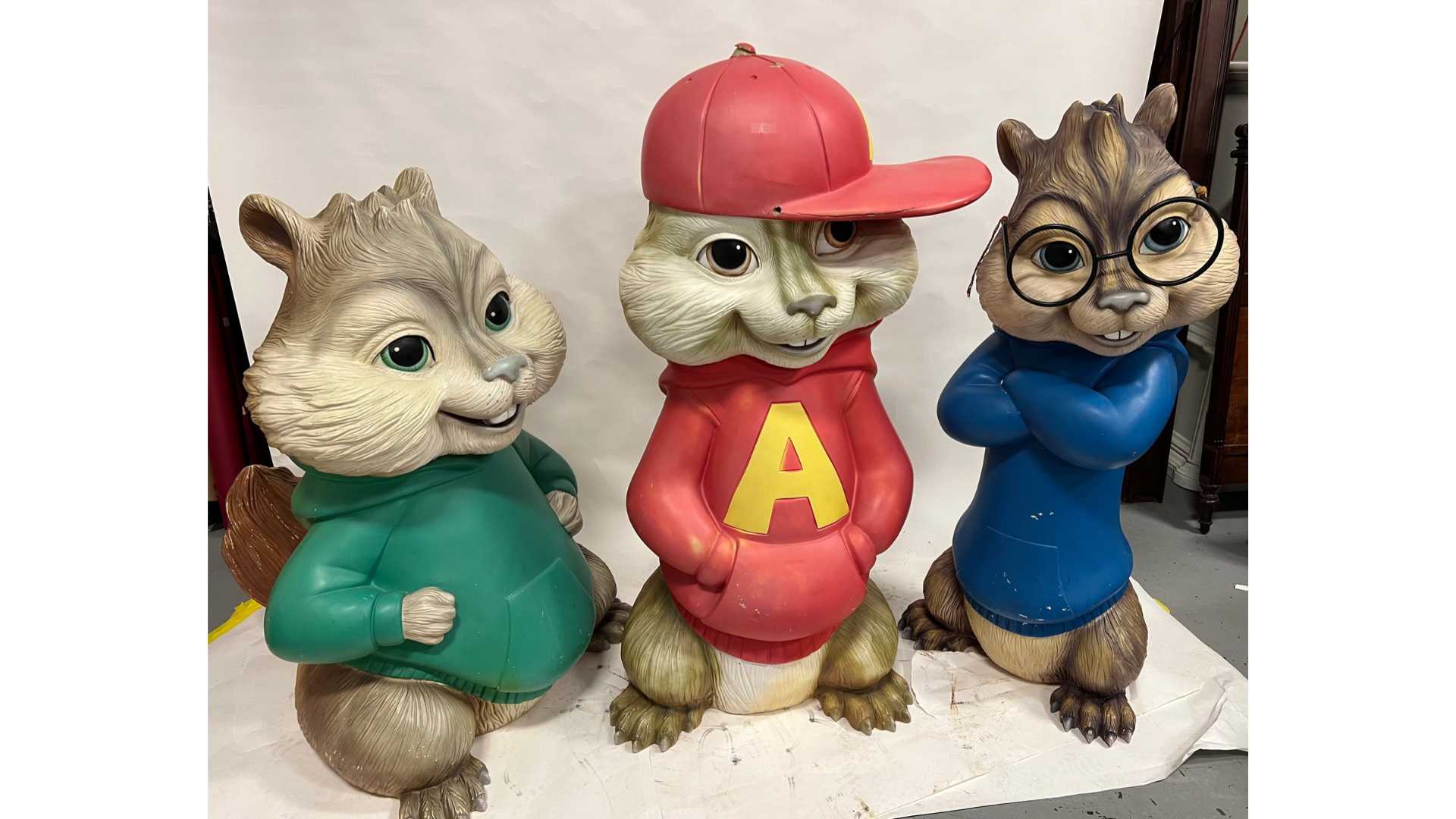 2007 Alvin and The Chipmunks Movie Theater Statues, Lot of 3 at Indy ...