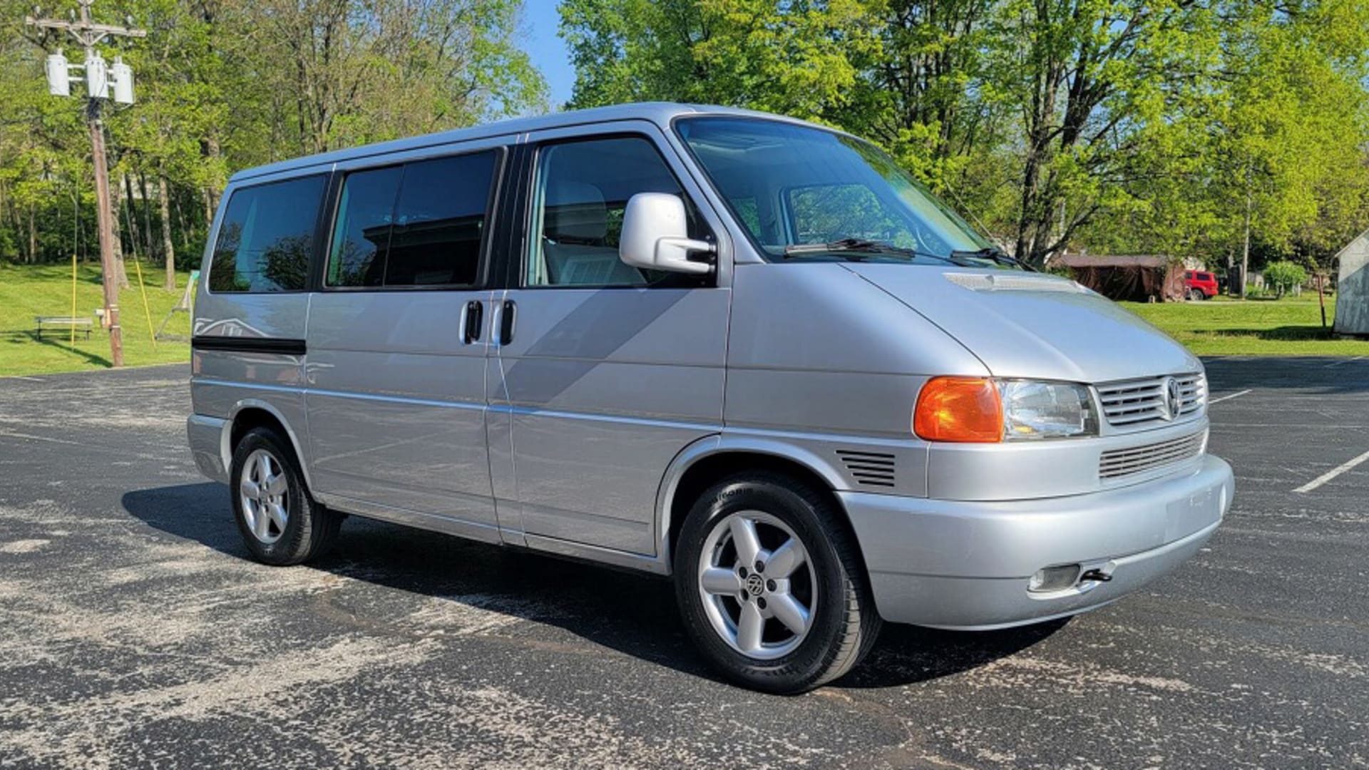 2003 Volkswagen Eurovan at Indy 2023 as L145 - Mecum Auctions