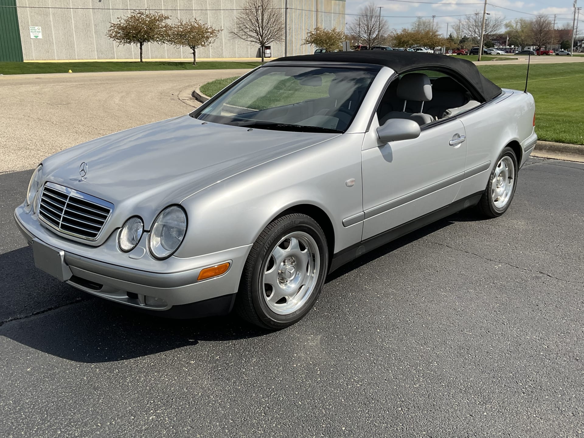 1999 Mercedes-Benz CLK320 Convertible at Indy 2023 as J90.1 - Mecum ...