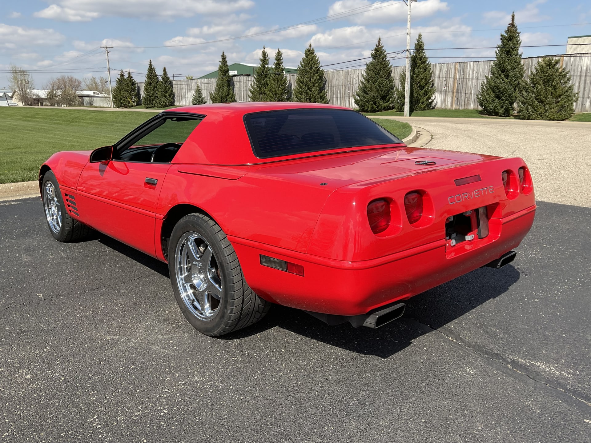1993 Chevrolet Corvette Convertible at Indy 2023 as G102.1 - Mecum Auctions