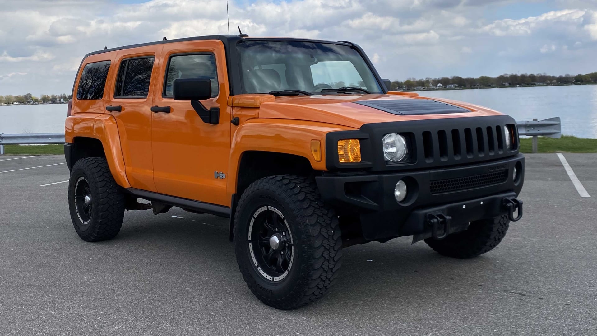 2006 Hummer H3 at Indy 2023 as J103 - Mecum Auctions