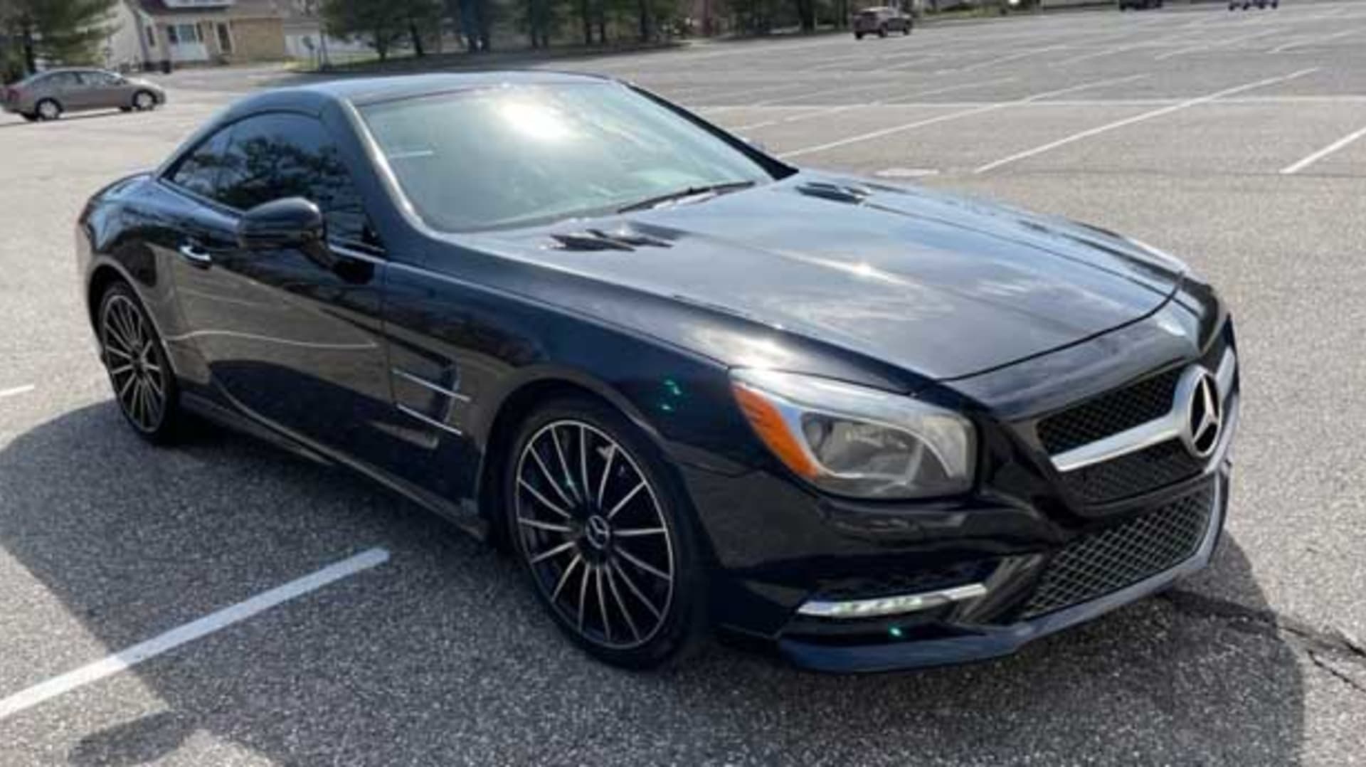 2014 Mercedes-Benz SL550 Convertible at Indy 2023 as J192 - Mecum Auctions
