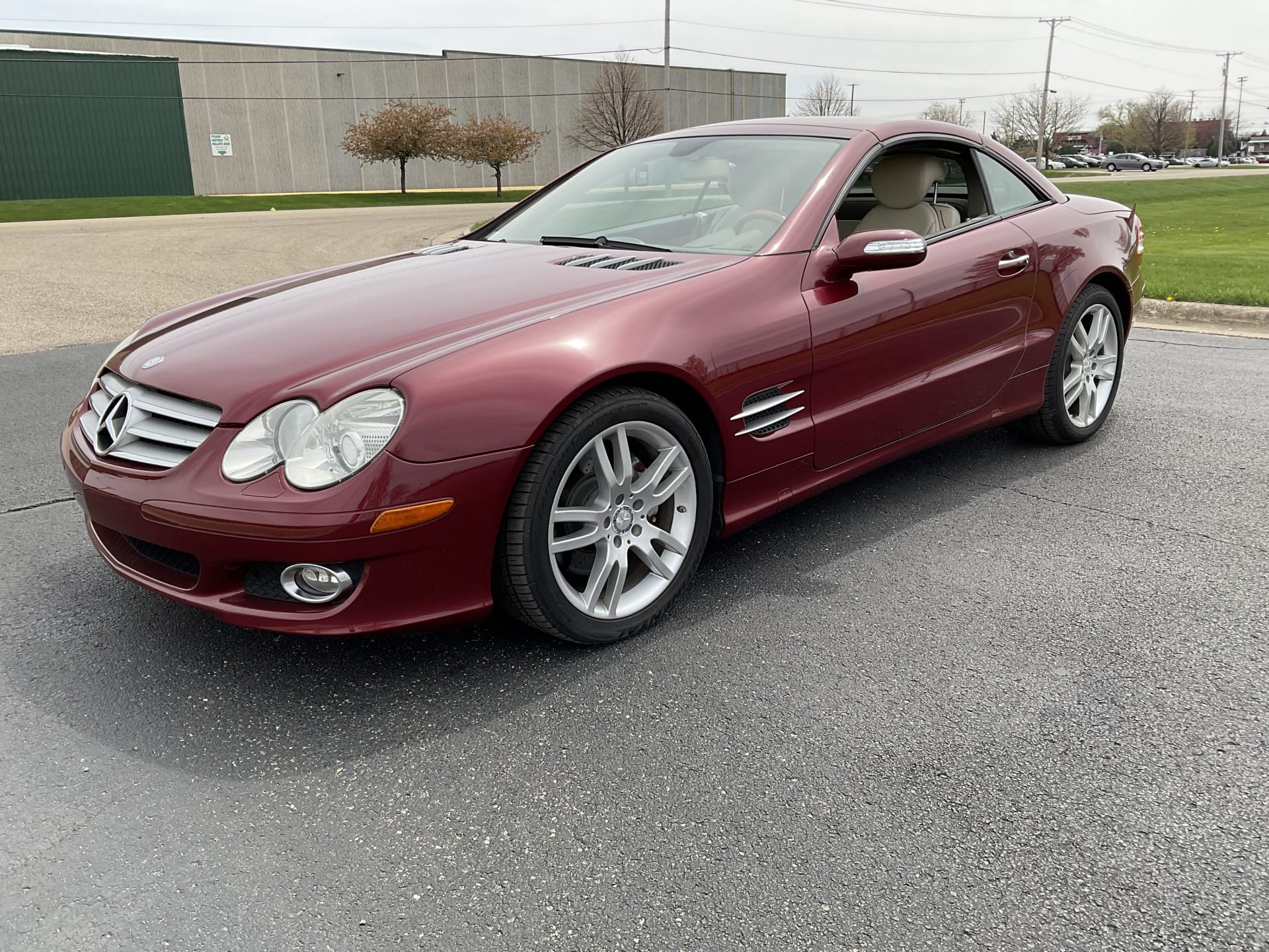 2008 Mercedes-Benz SL550 Convertible at Indy 2023 as L12 - Mecum Auctions