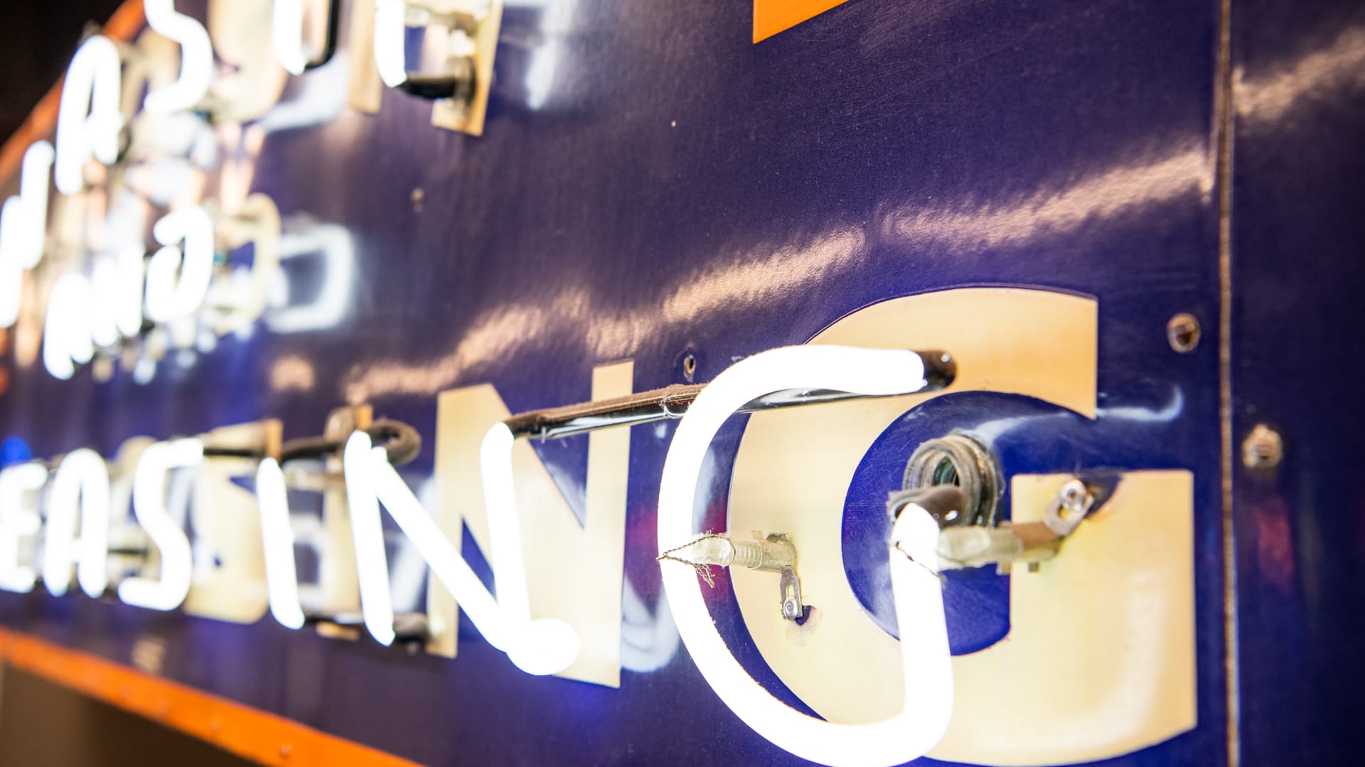 1940s-1950s Wash and Greasing Single-Sided Porcelain Neon Sign at The ...